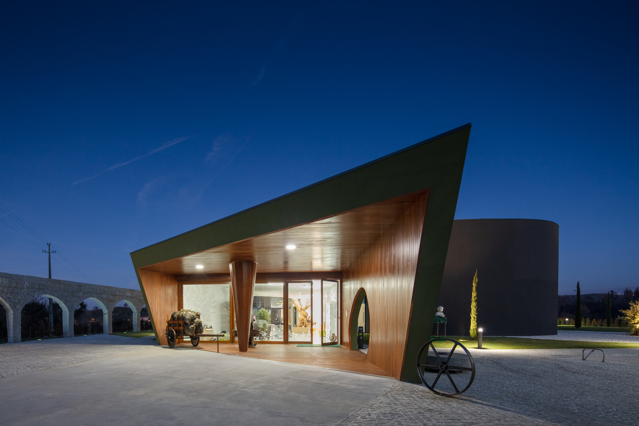Olive Oil Museum, Oliveira do Hospital by VT - Vasco Teixeira ...