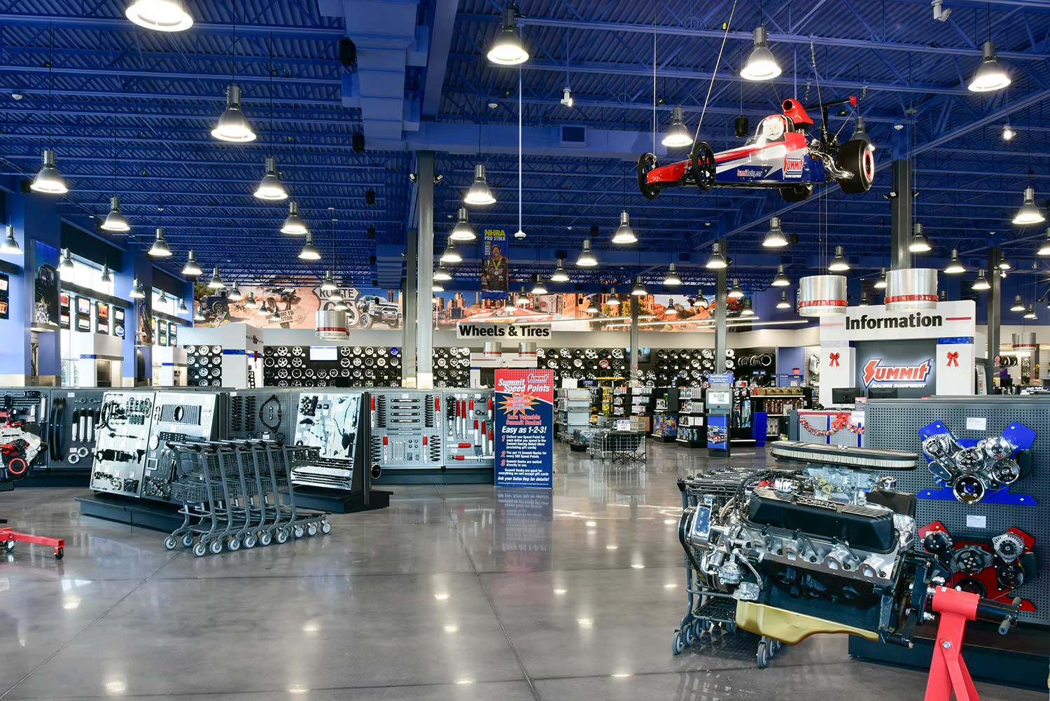 Summit Racing Equipment by Onyx Creative - Architizer