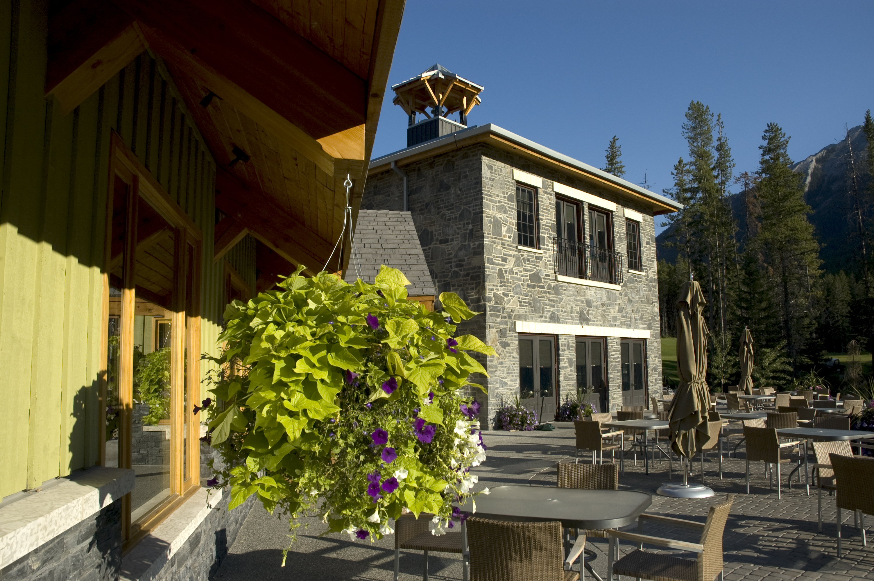 Silvertip Golf Course Clubhouse by NORR - Architizer