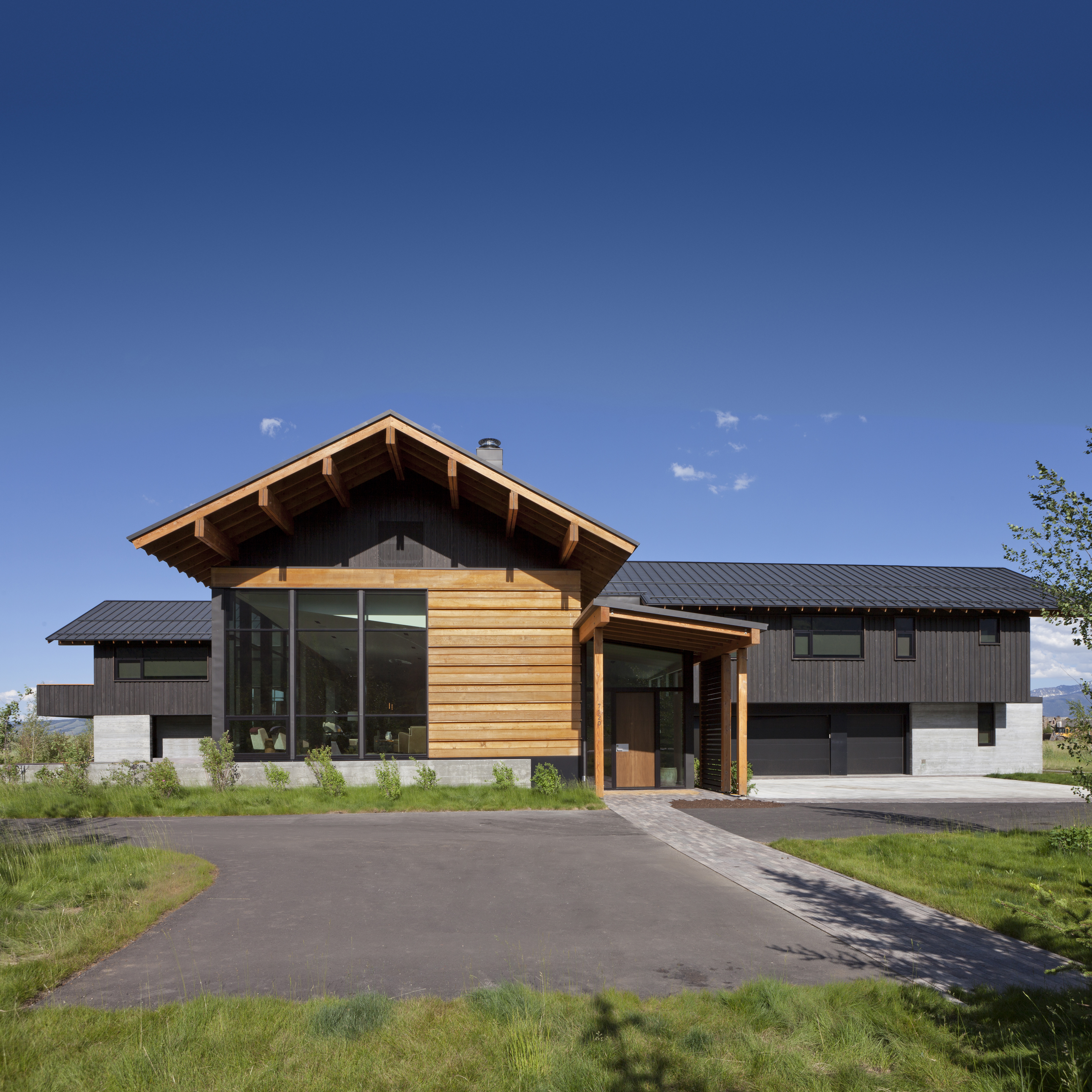 Diagonal House by Dynia Architects - Architizer