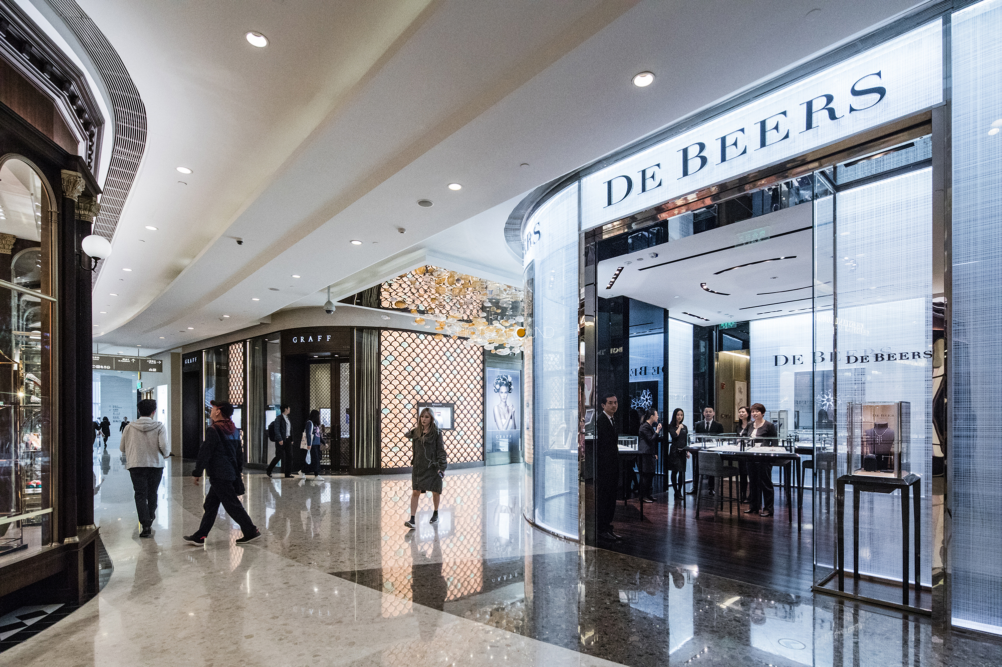 Shanghai IFC (Shop Fronts) by SHOTS AROUND - Architizer