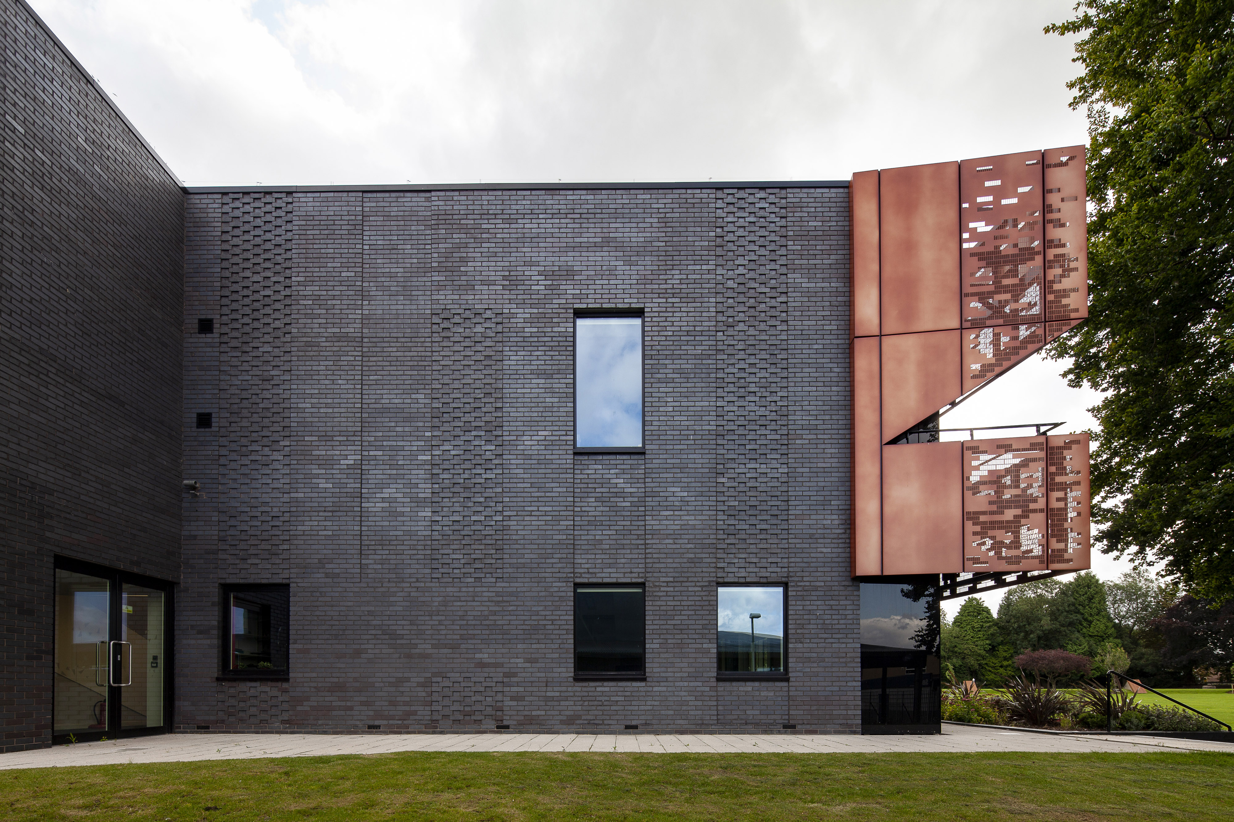 Wolverhampton Girls' High School - 6th Form Centre by Seymour Harris ...