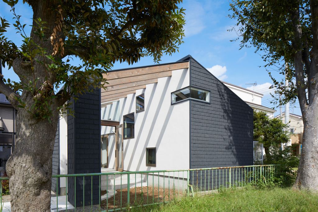 House in Muko by Fujiwaramuro Architects - Architizer