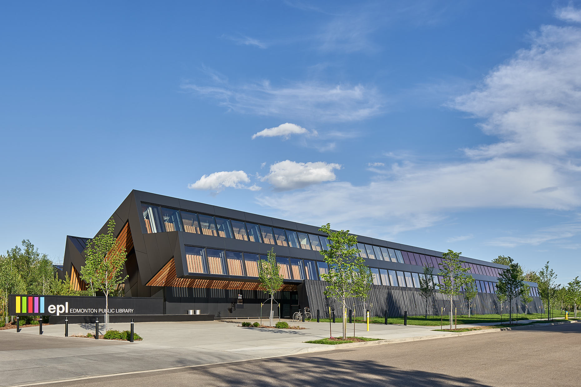 Edmonton Public Library Capilano Branch by Christophe Bénard ...