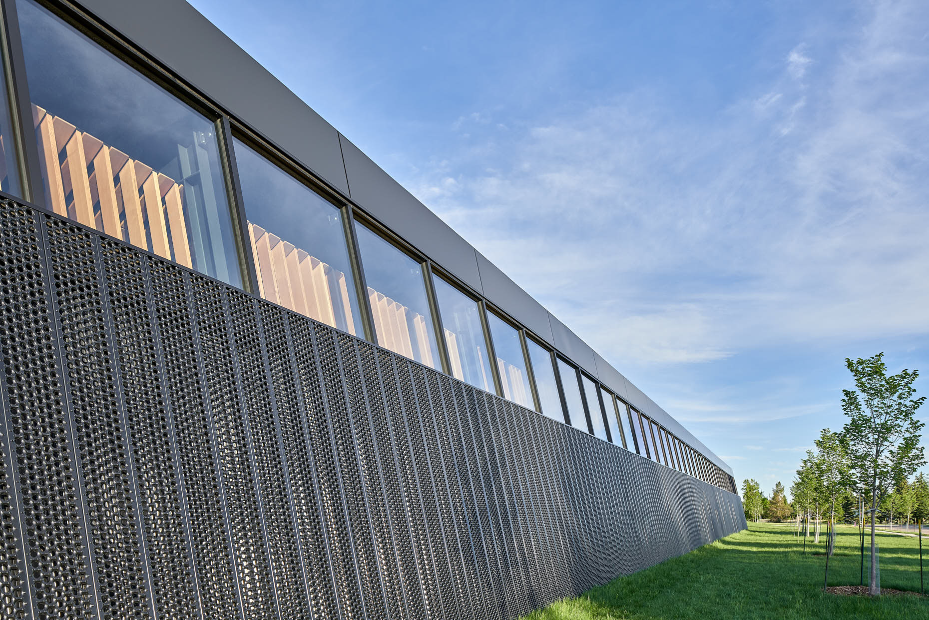 Edmonton Public Library Capilano Branch by Christophe Bénard ...