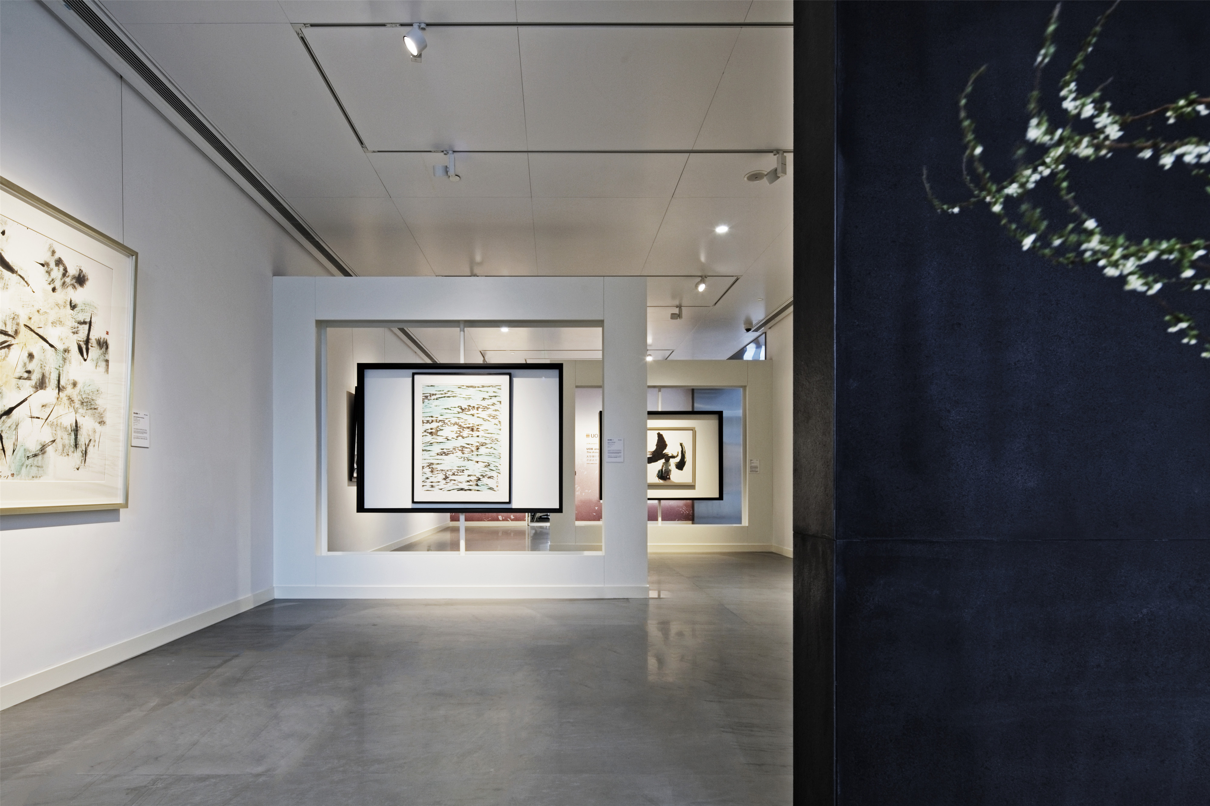 UOB Art Gallery by BNJN design - Architizer