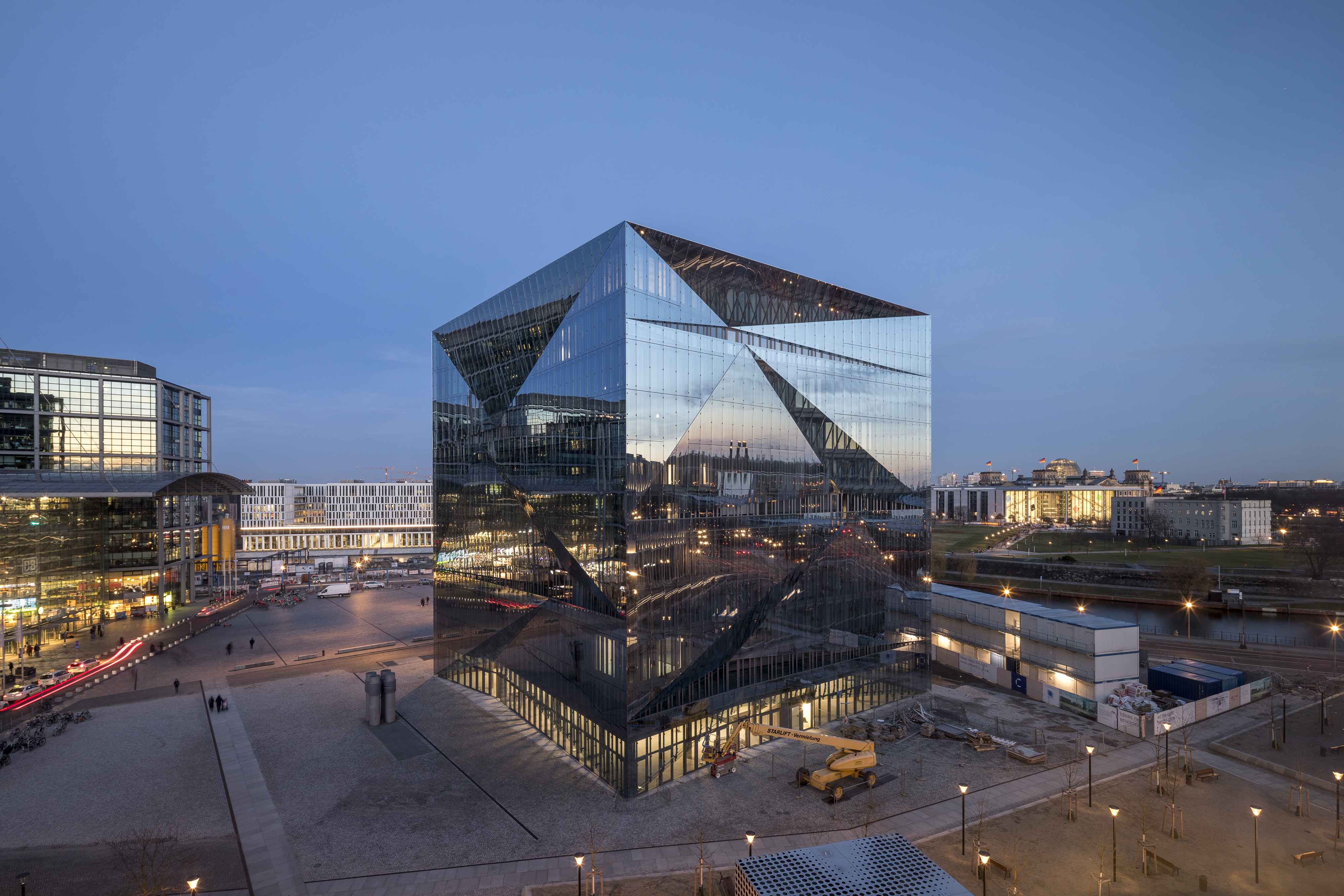 cube berlin by 3XN - Architizer