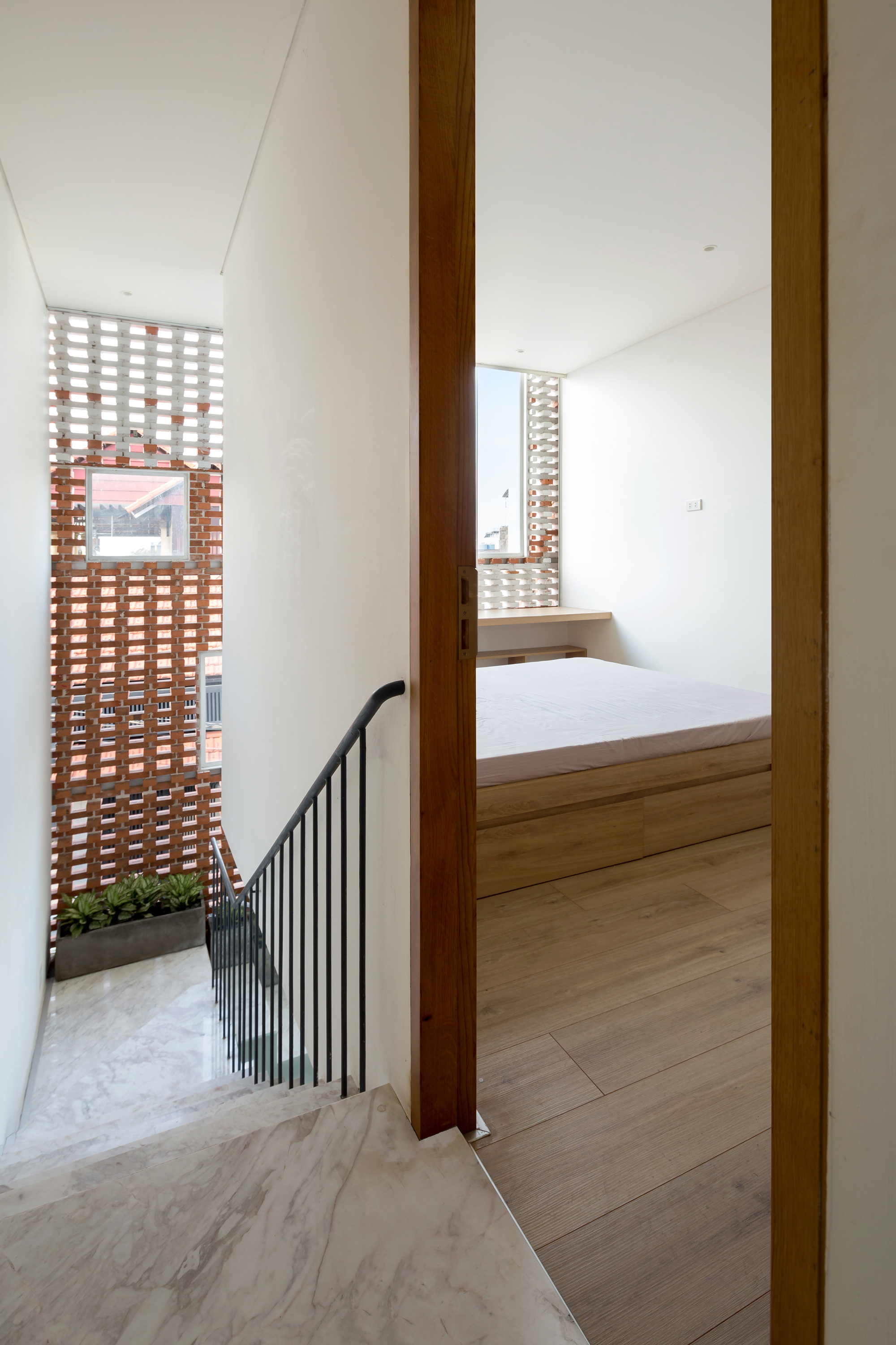 BOUNDARY house by AD+studio - Architizer