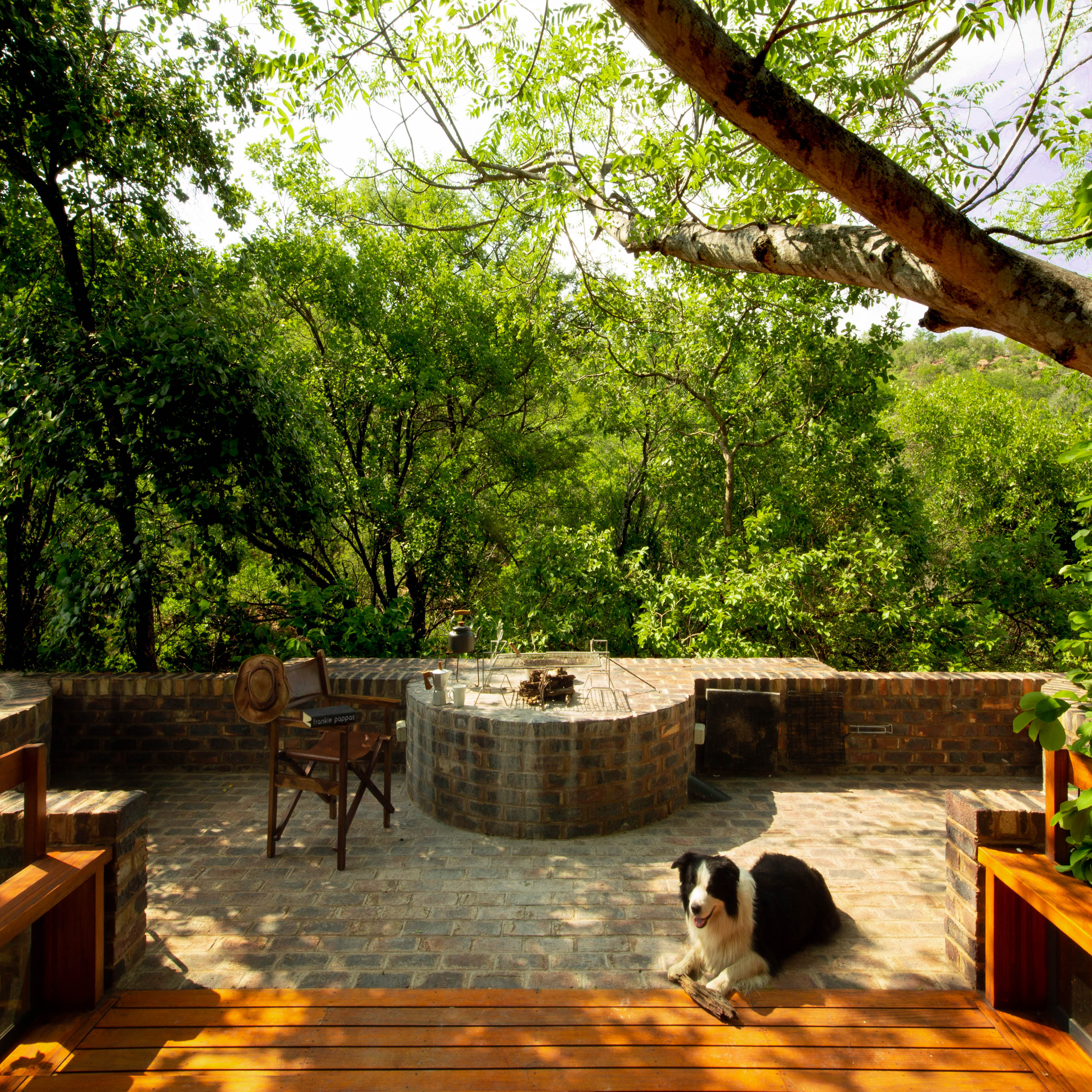 House of the Big Arch by FrankiePappas - Architizer
