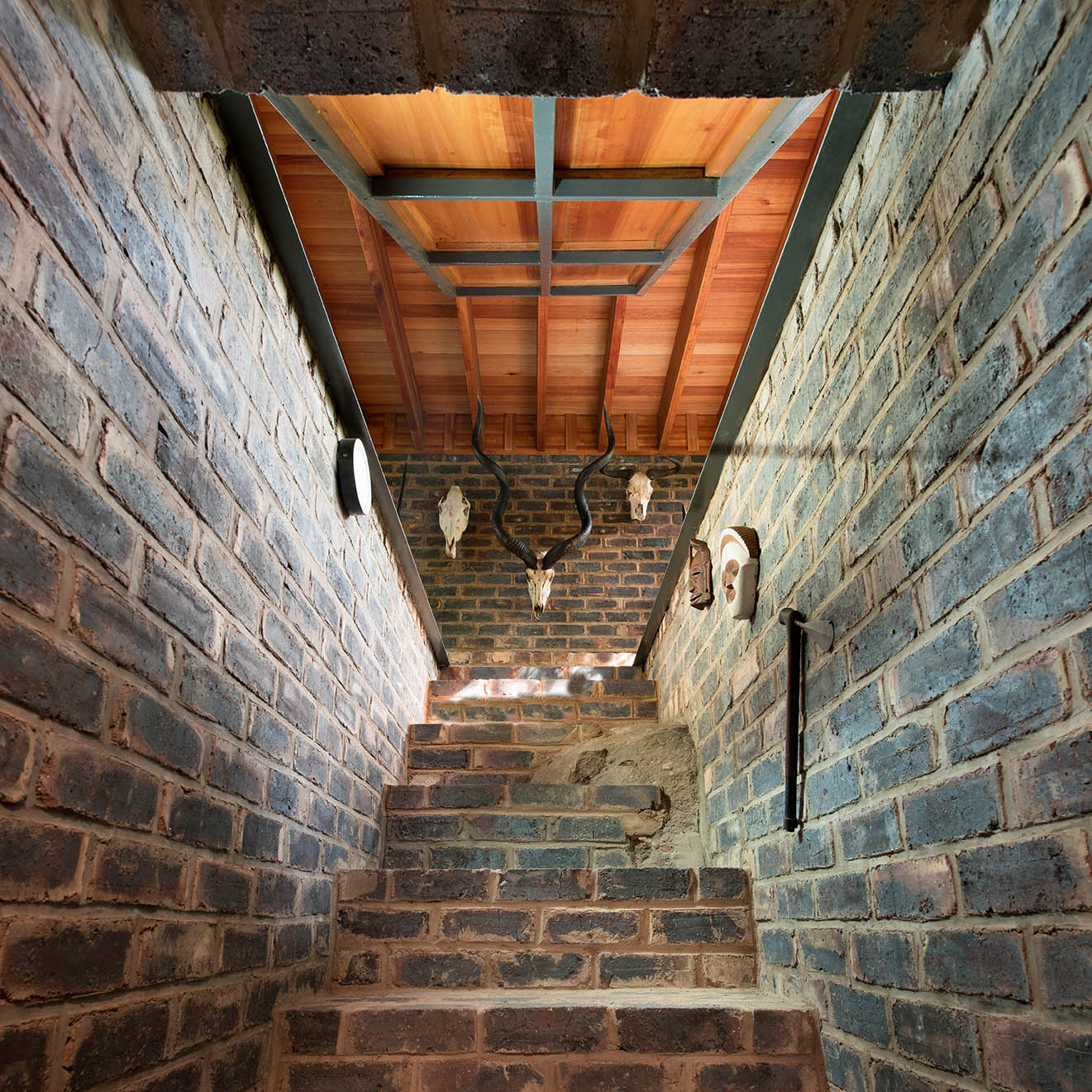 House of the Big Arch by FrankiePappas - Architizer