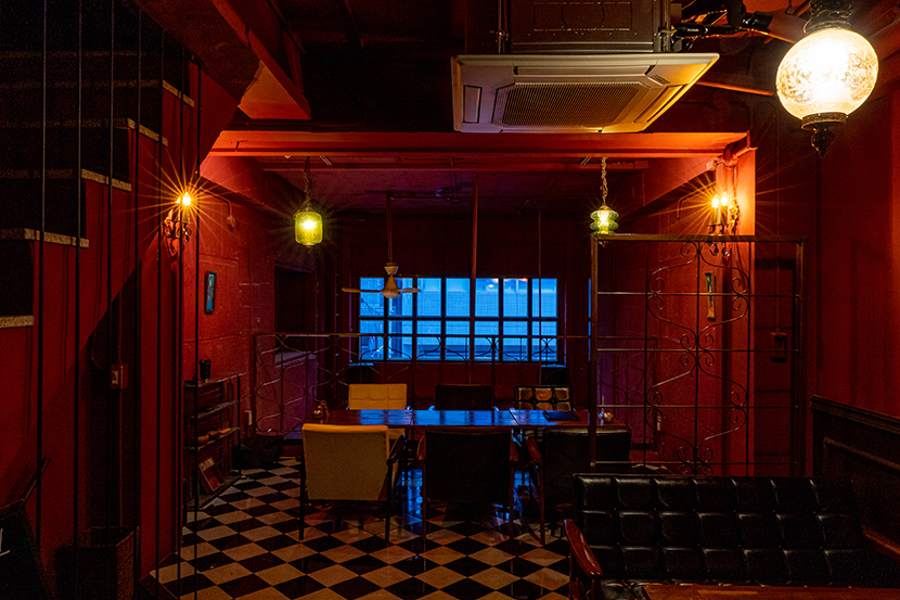 BAR CHEERZ by YUNAGI MIKI ZEROKOBO DESIGN - Architizer