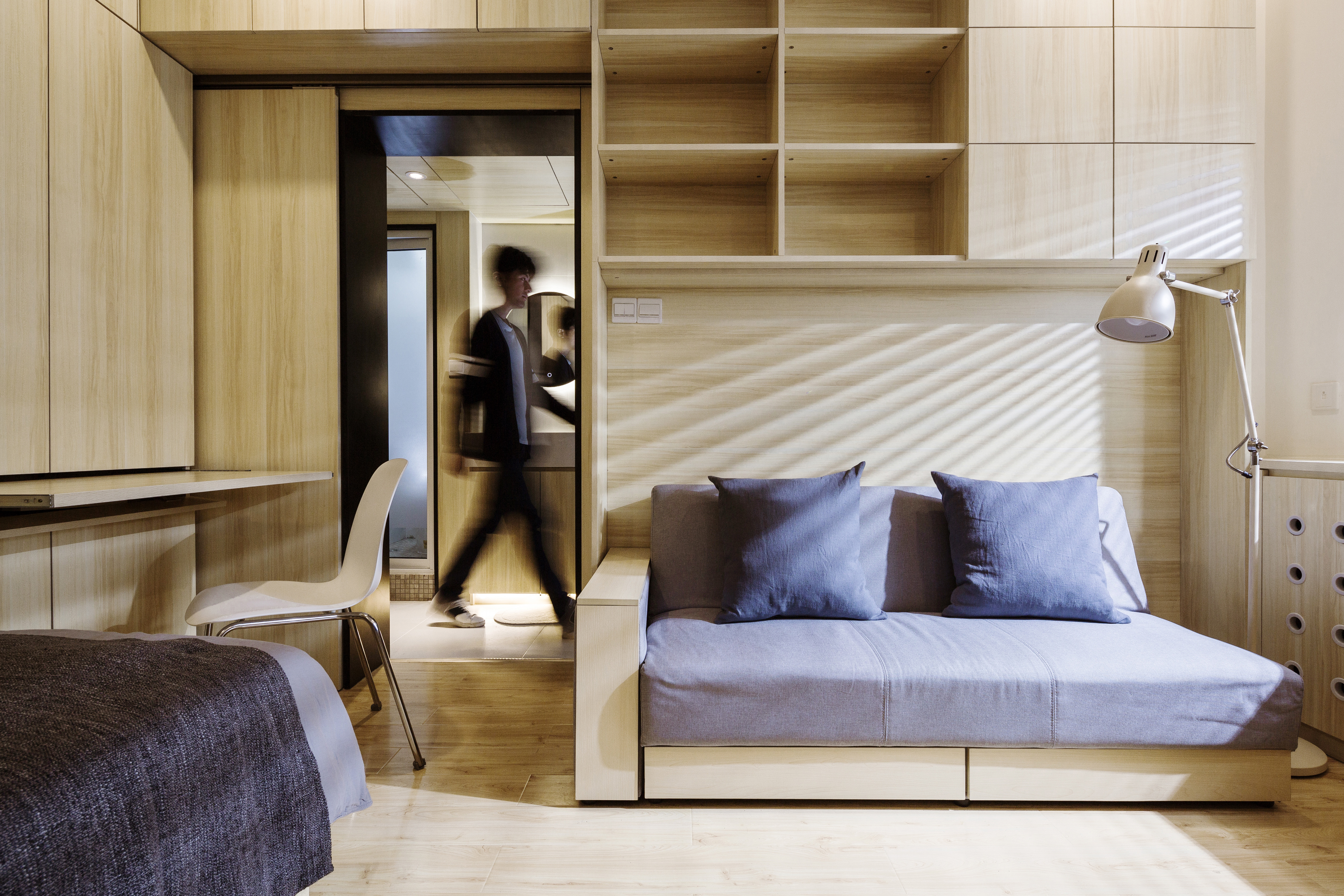 Folding space: 20 square meters house renovation by DAGA Architects ...