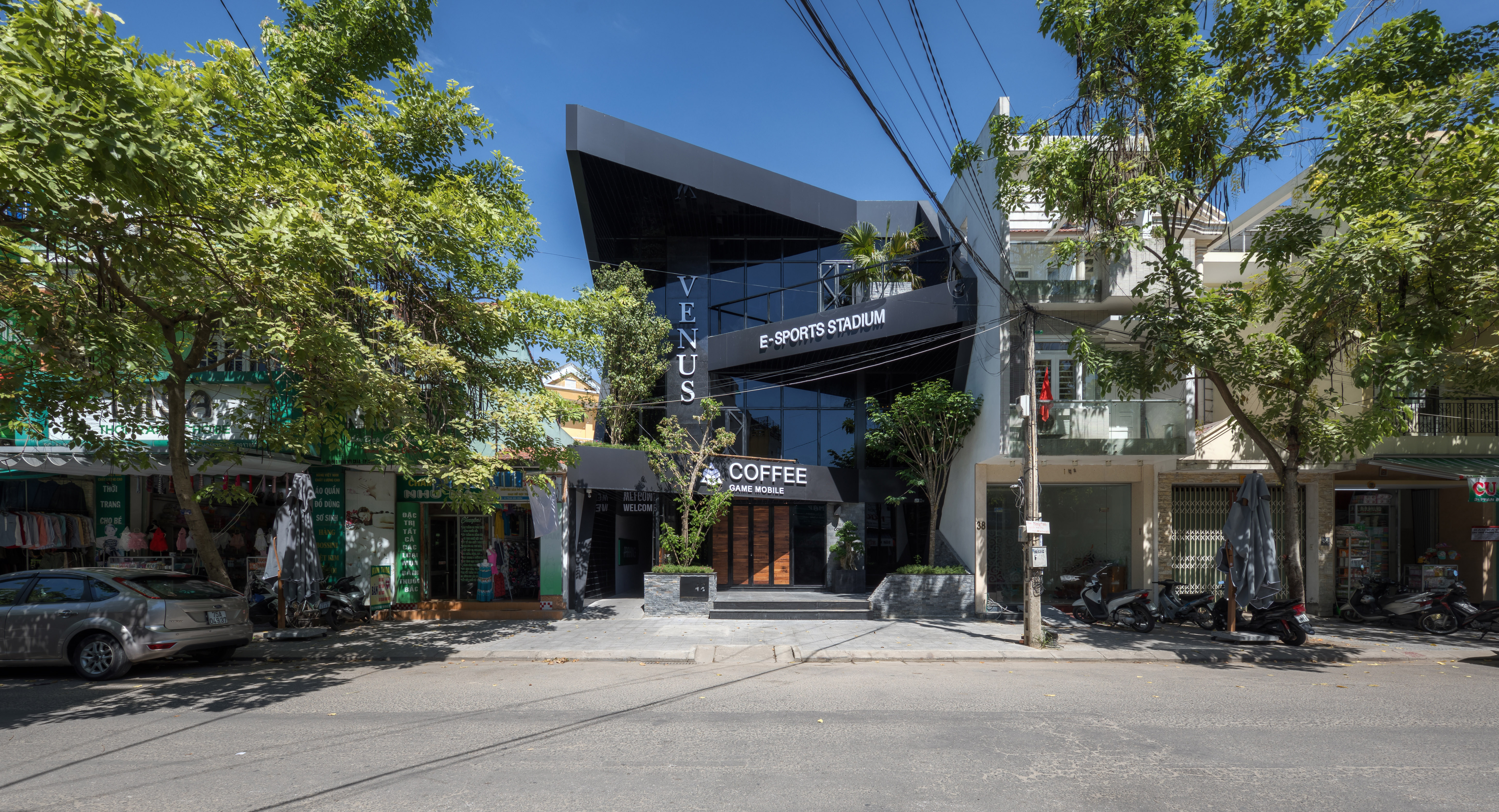 VENUS E-SPORTS STADIUM by RULA Esports Vietnam - Architizer
