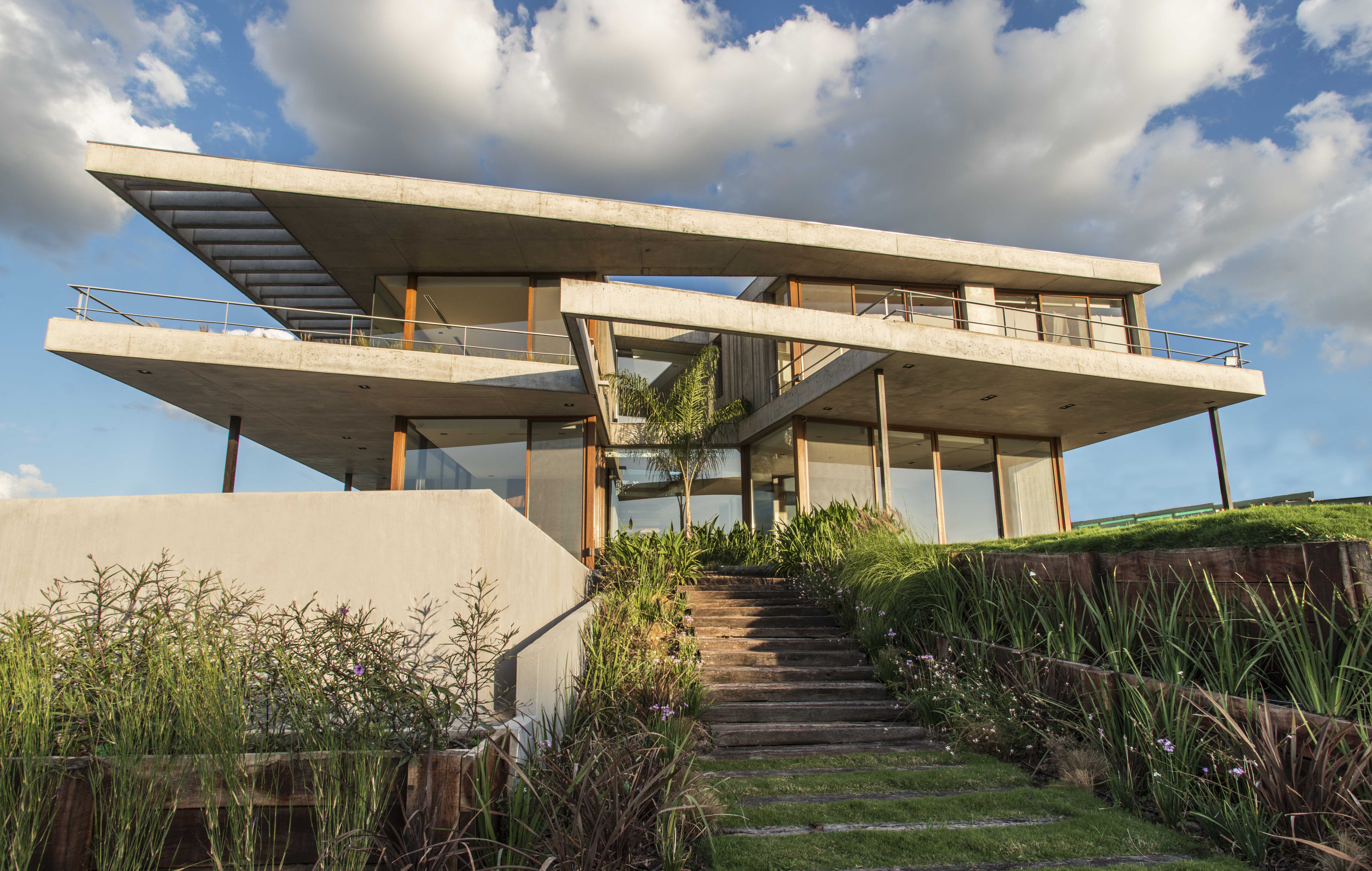 EA House by Estudio JUAN TRIVELLONI ARQUITECTURA - Architizer