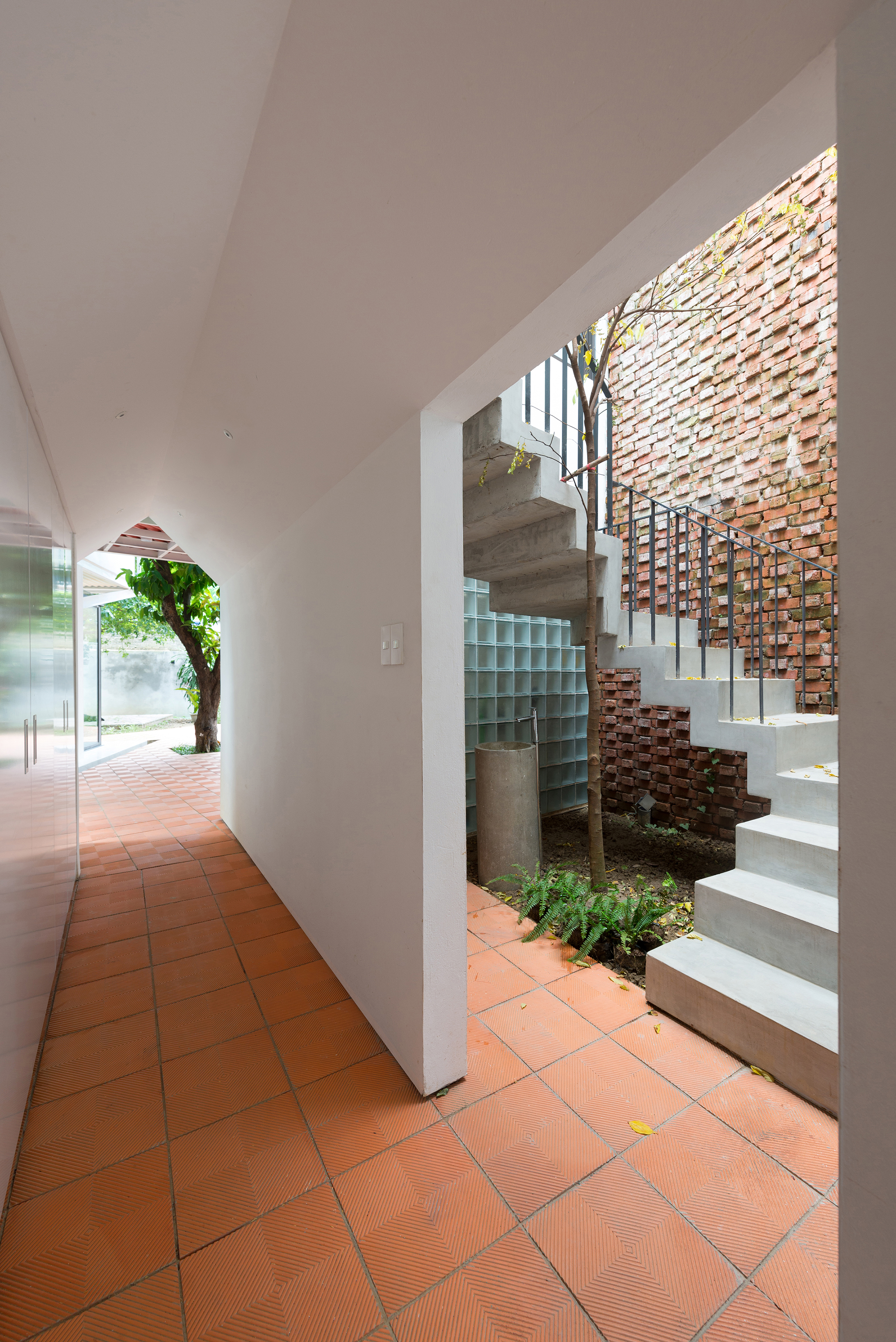 Stacking-Roof House by AD+studio - Architizer