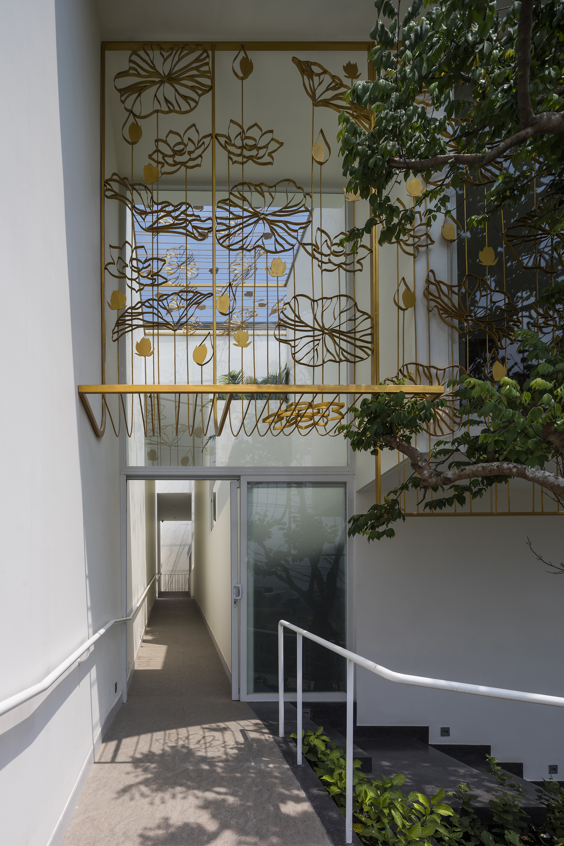 Lotus House by mw archstudio - Architizer