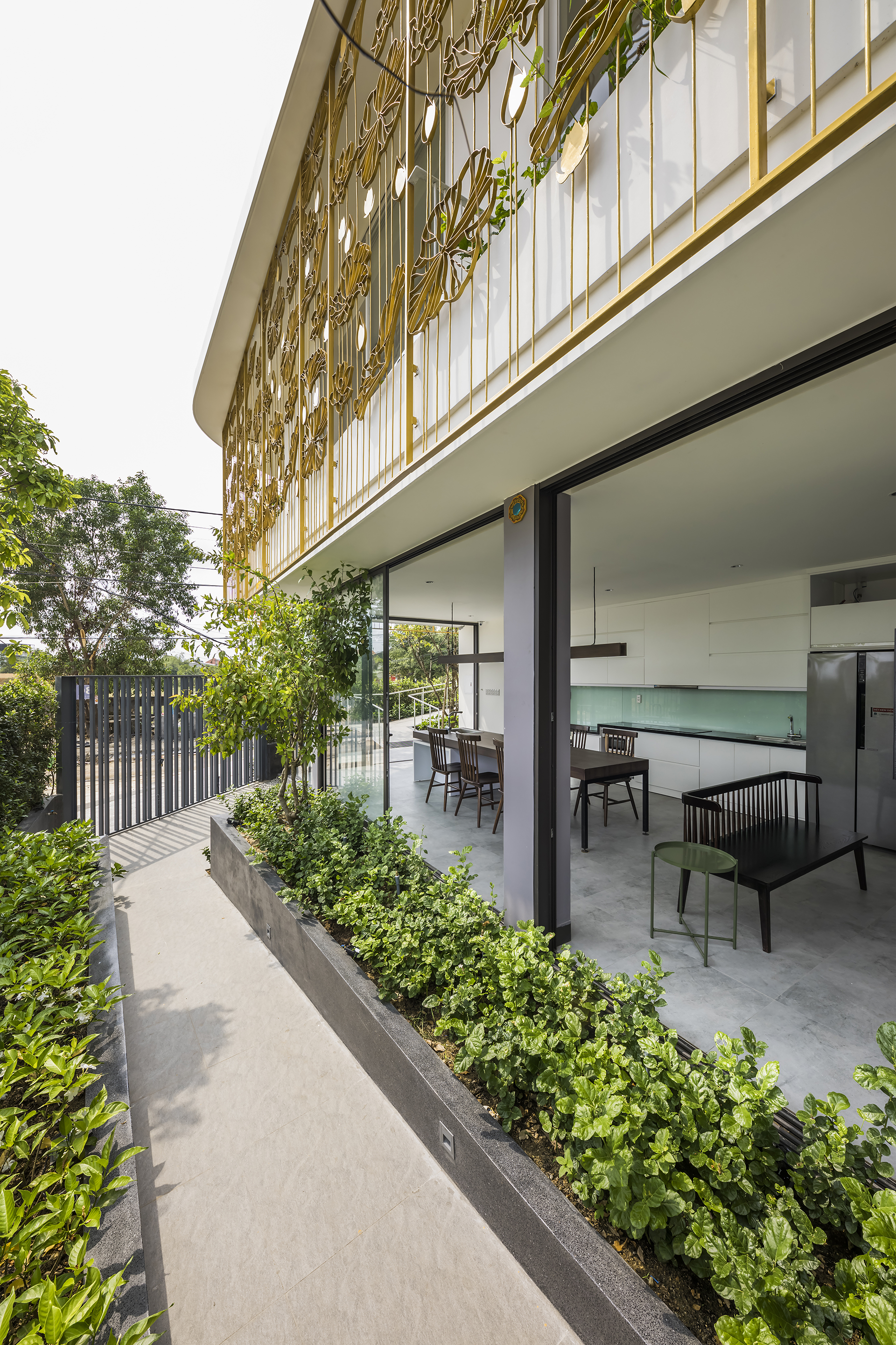 Lotus House by mw archstudio - Architizer