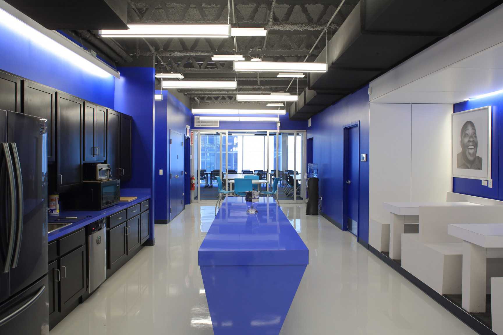 Westfield Old Orchard Glass Cube by JGMA - Architizer