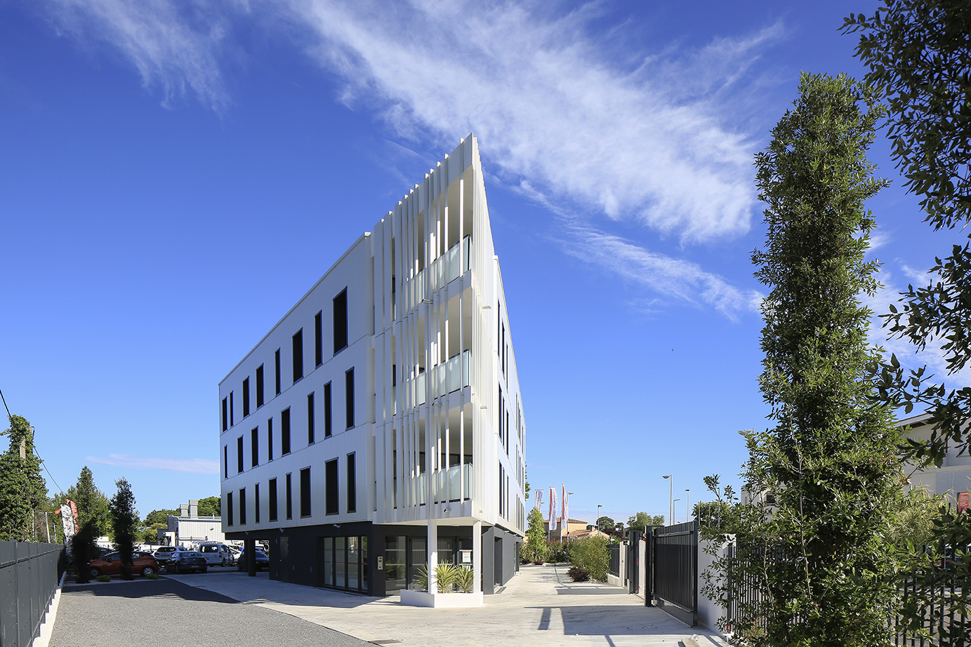 High School Albert Einstein By Nbj Architects Architizer