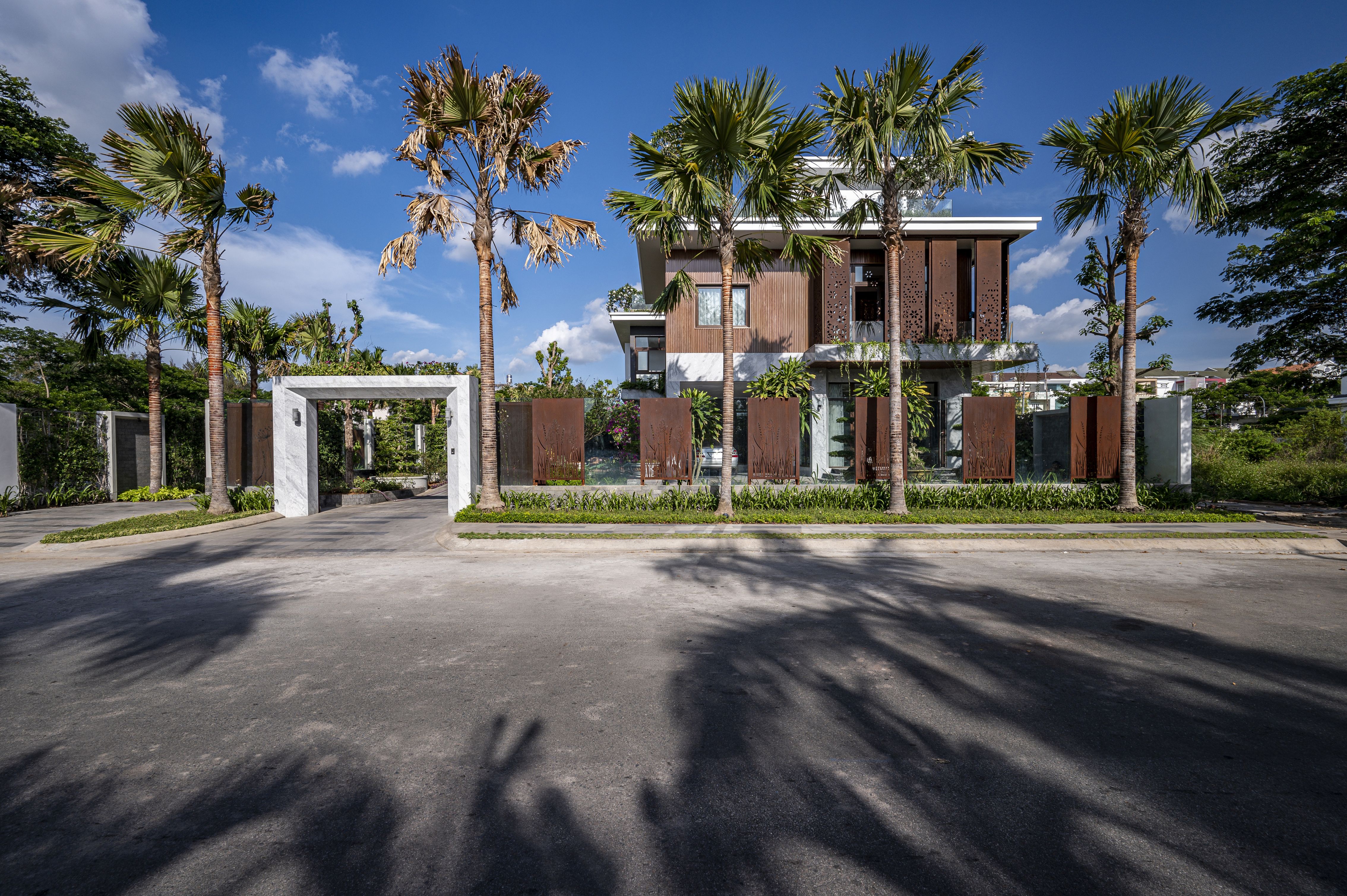 Flexible Facade House by Space+ Architecture - Architizer