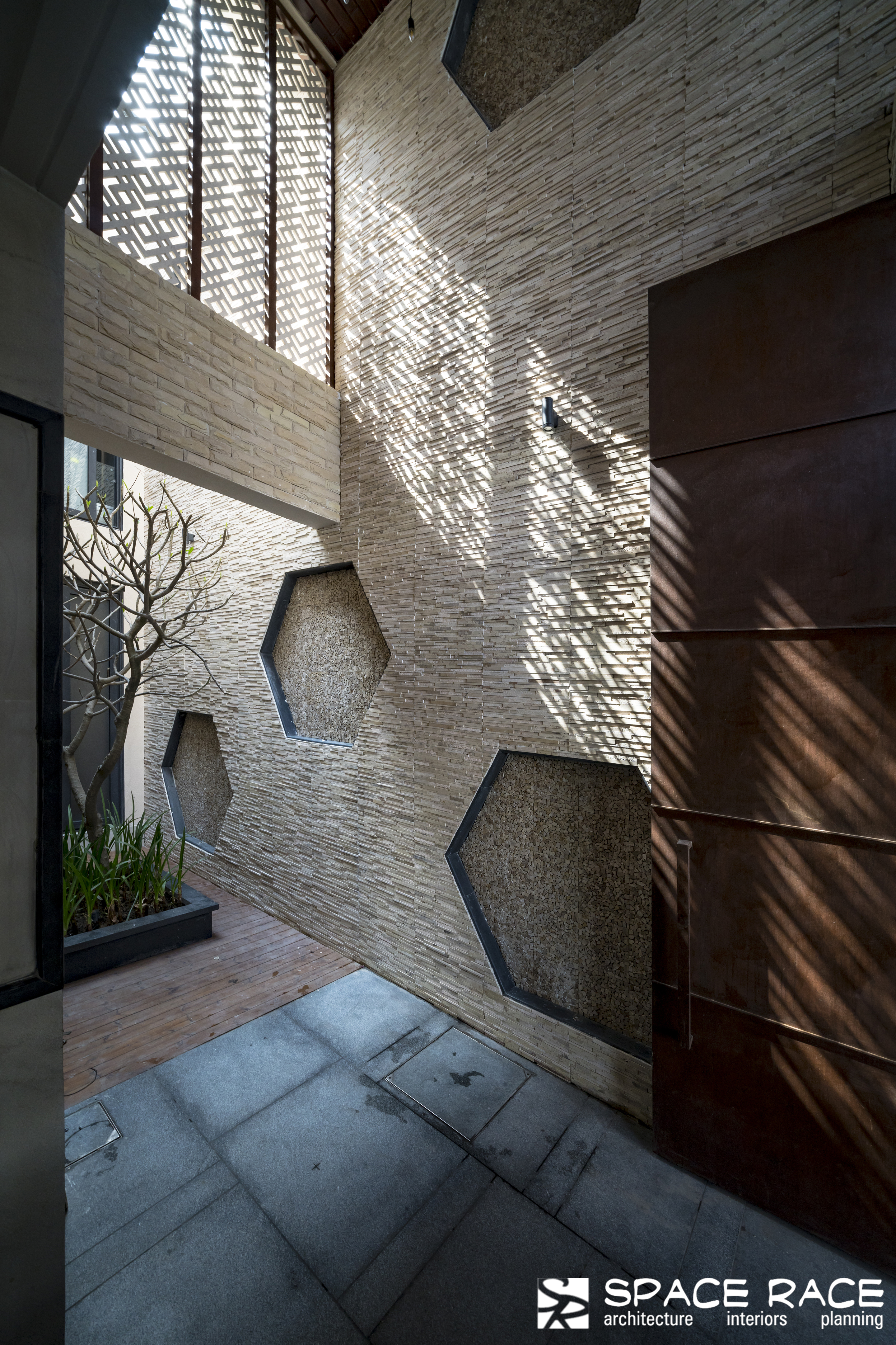 WATERFALL HOUSE by SPACE RACE ARCHITECTS - Architizer