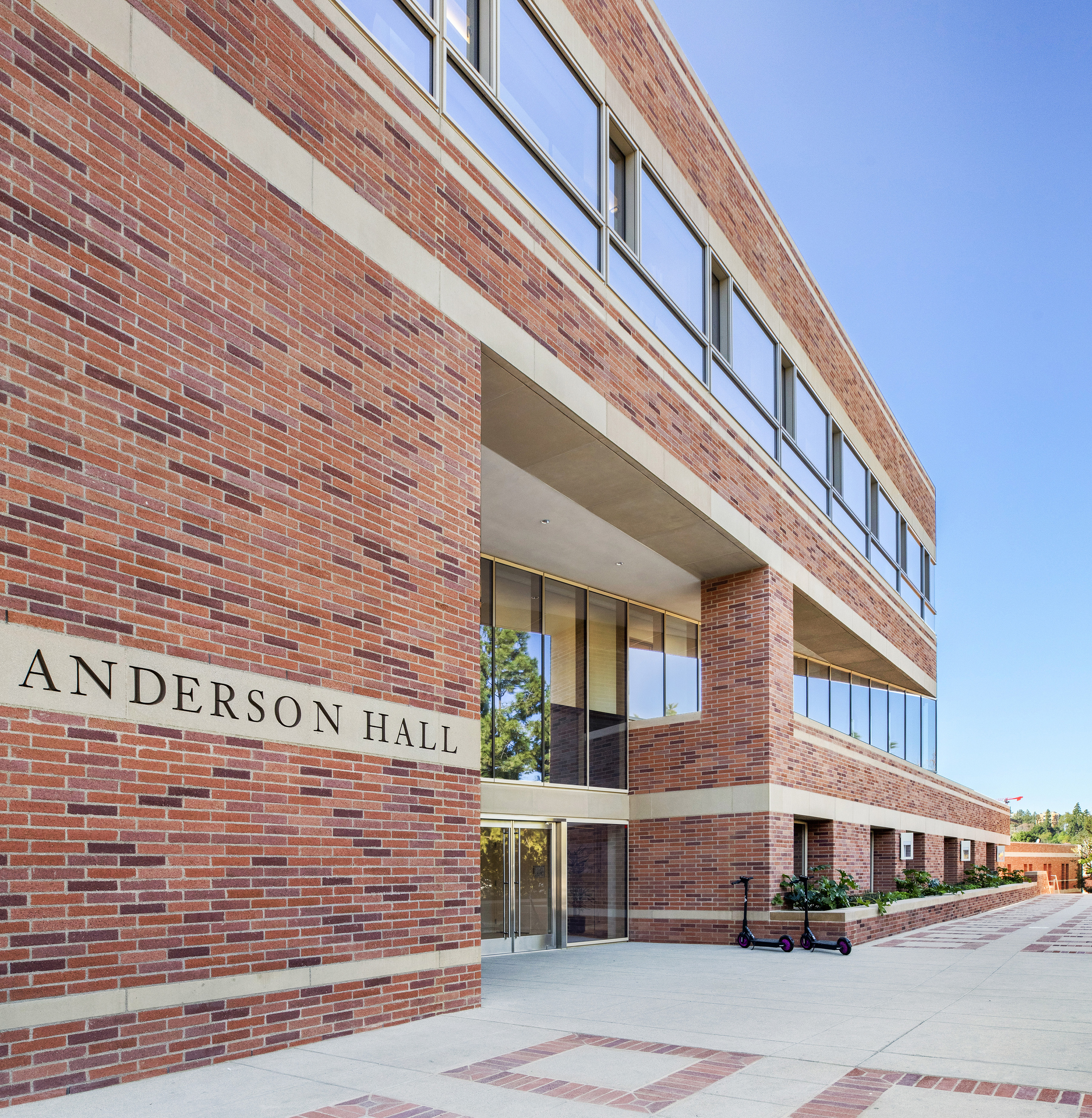 Marion Anderson Hall, UCLA Anderson School of Management - Architizer