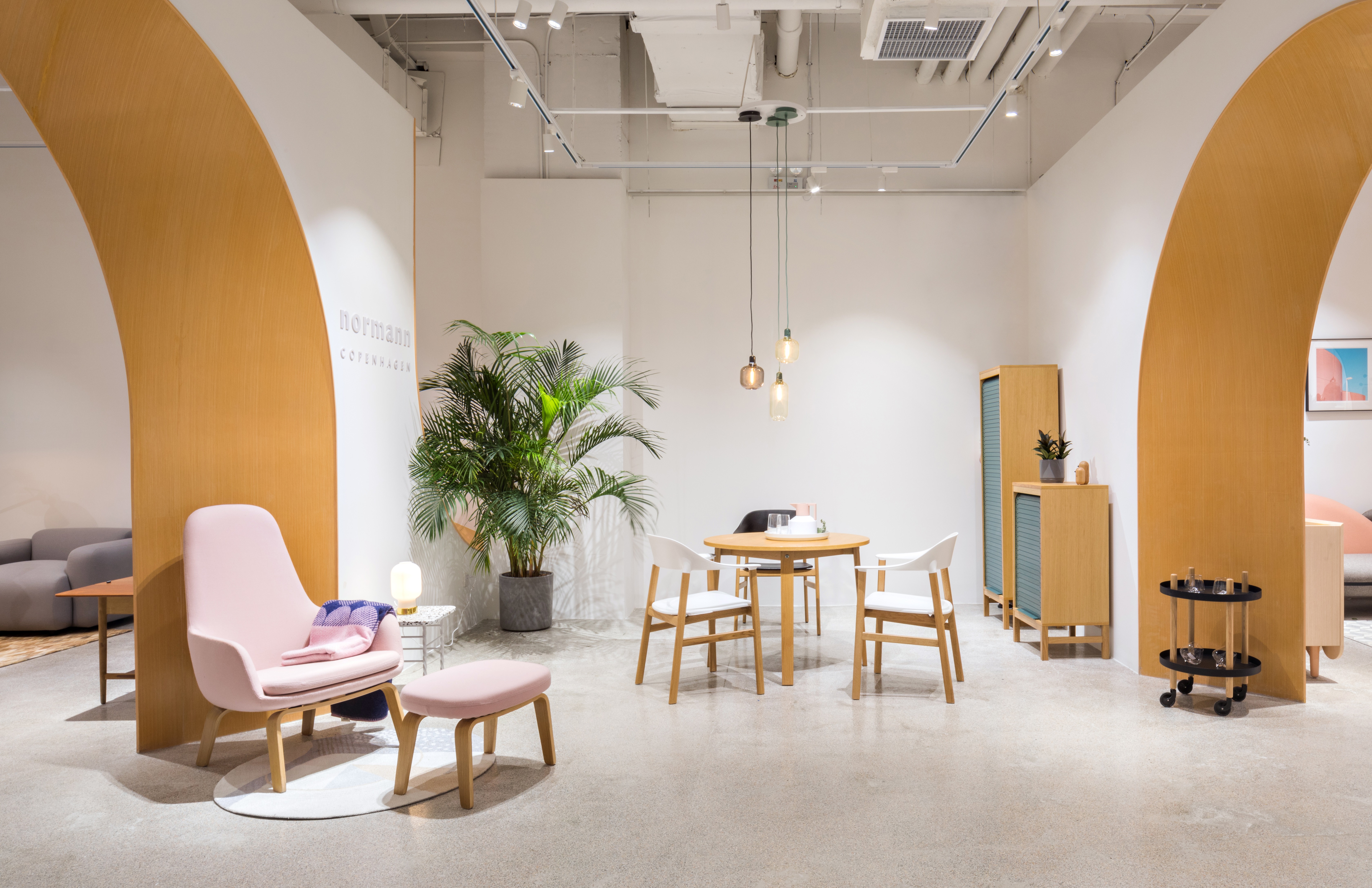 WOWDSGN Shanghai MixC Store by Shanghai United Design Group Co., Ltd ...