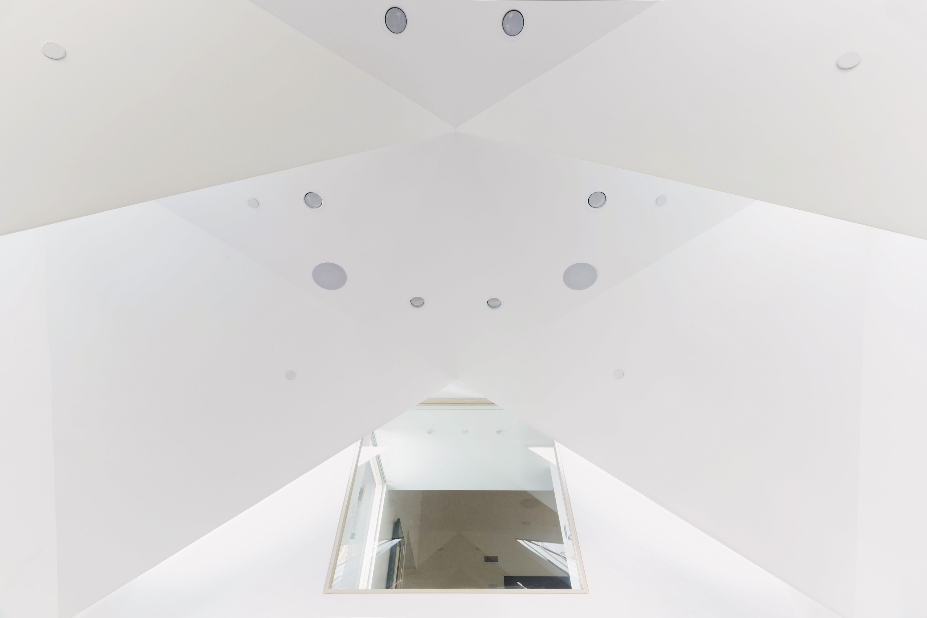 Case Room by Geoffrey von Oeyen Design - Architizer