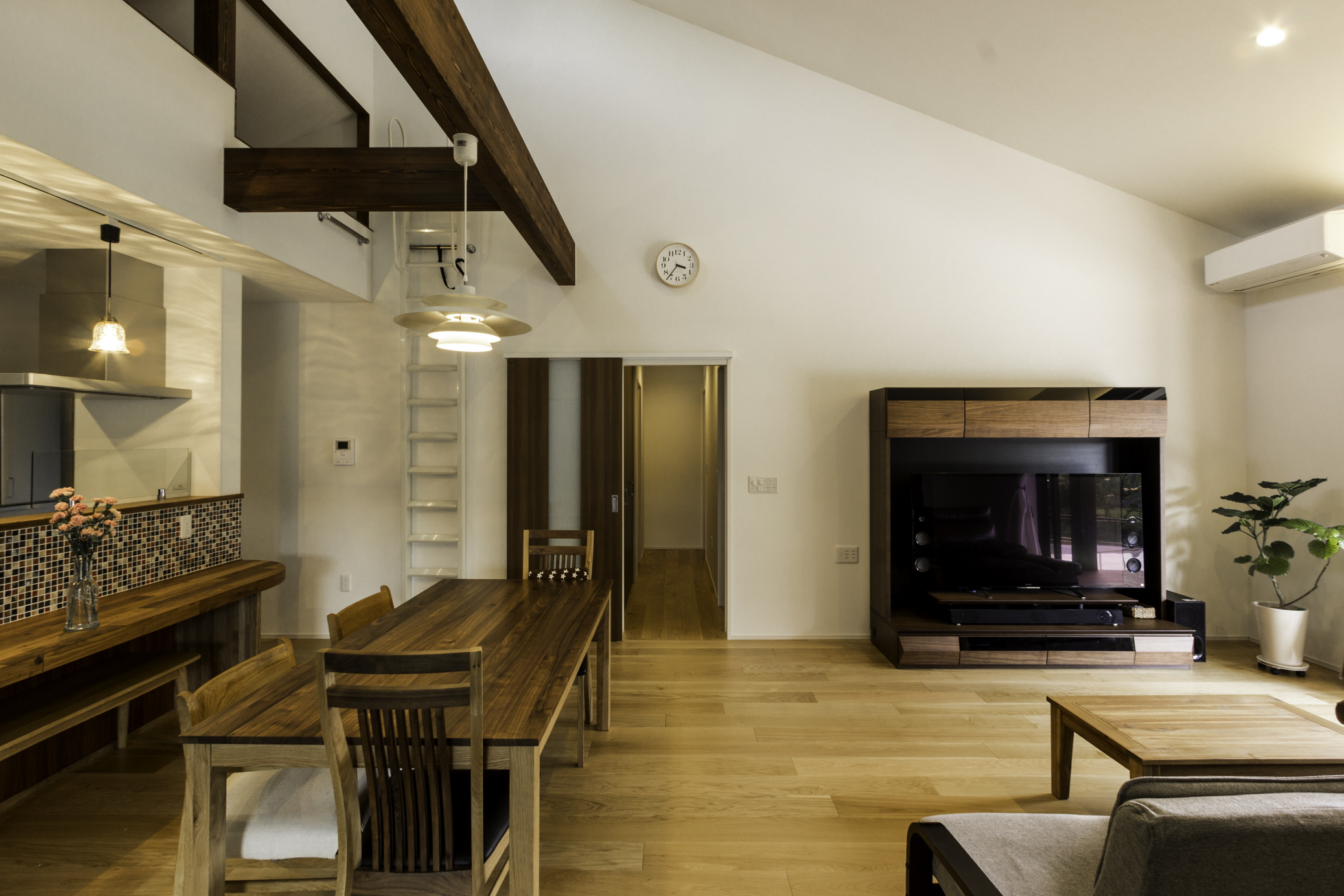 Aya House by Himematsu Architecture Inc. - Architizer