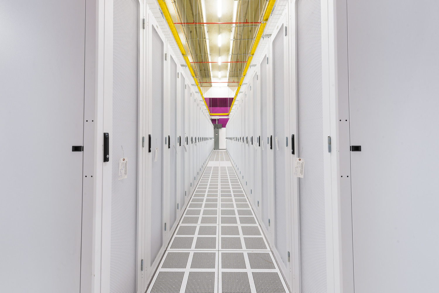 NTT VA 3 Data Center by HED - Architizer
