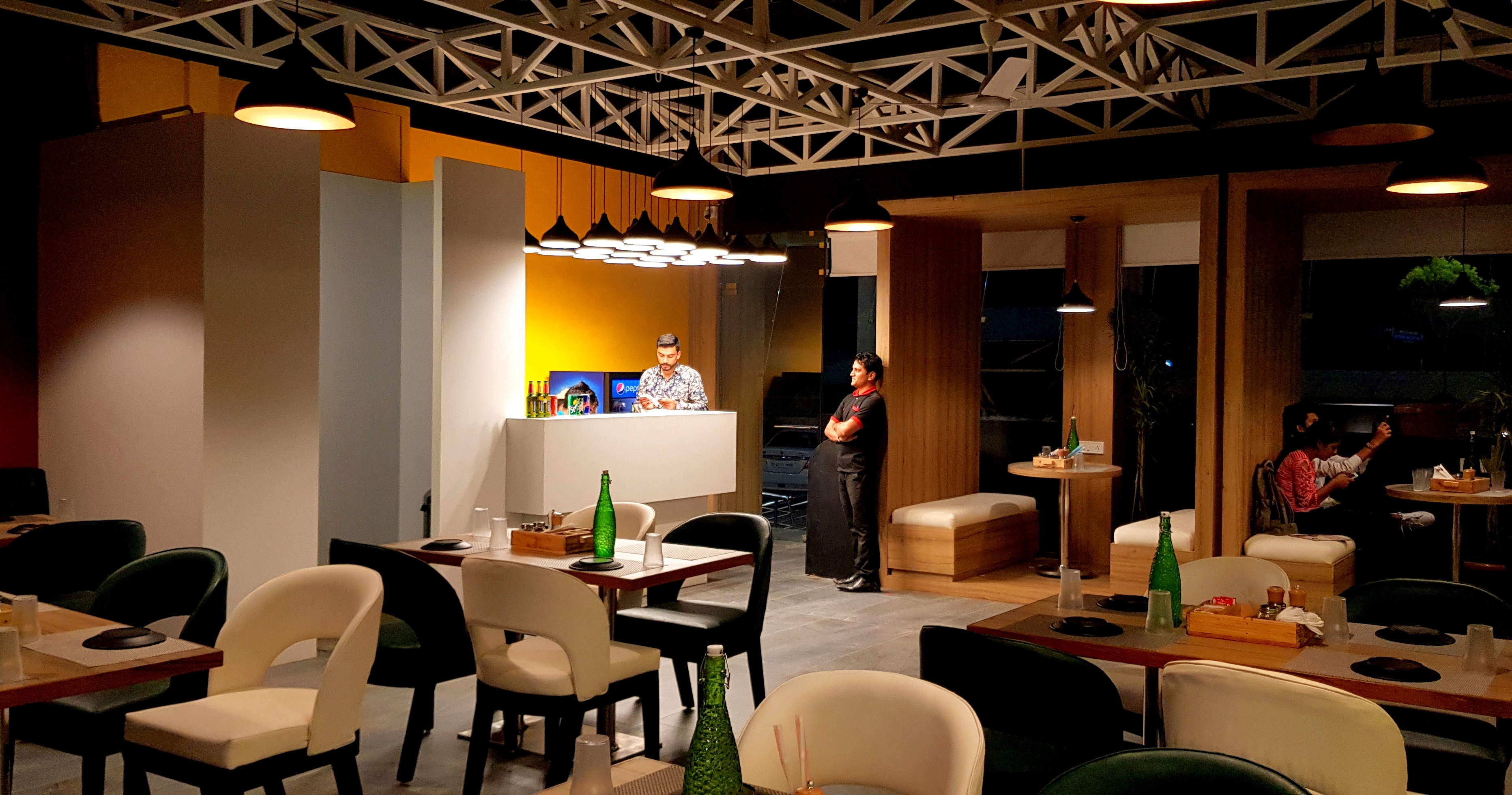 R2 CAFE (HOTEL RAMASHRAY) by RKGA CONSULTANTS PVT LTD - Architizer