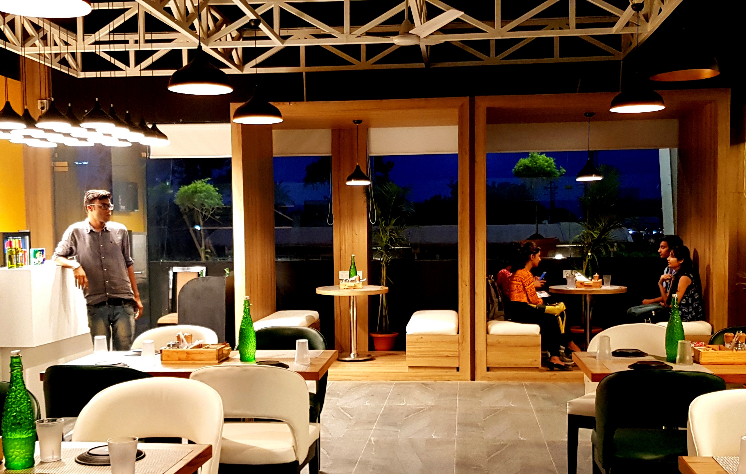 R2 CAFE (HOTEL RAMASHRAY) by RKGA CONSULTANTS PVT LTD - Architizer