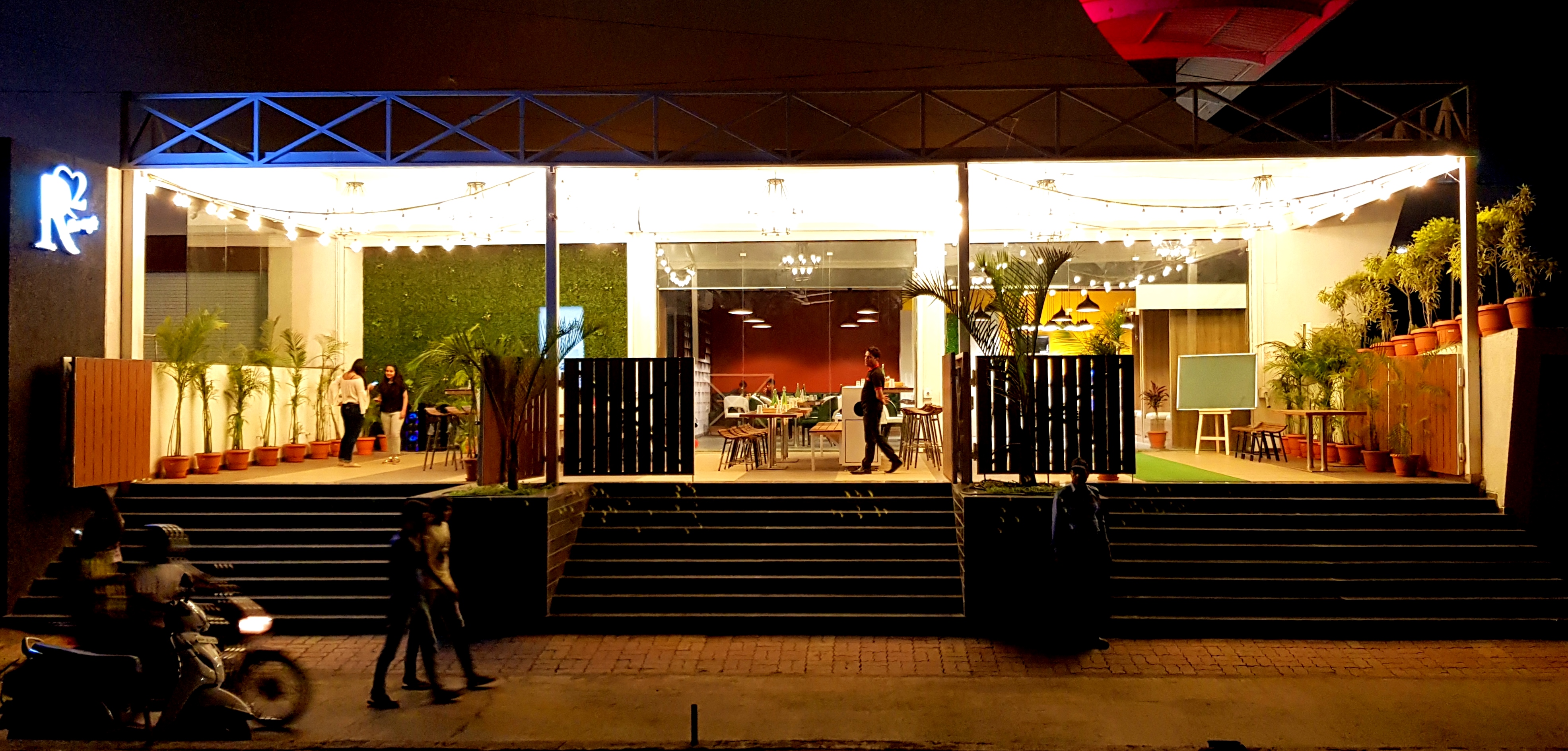 R2 CAFE (HOTEL RAMASHRAY) by RKGA CONSULTANTS PVT LTD - Architizer