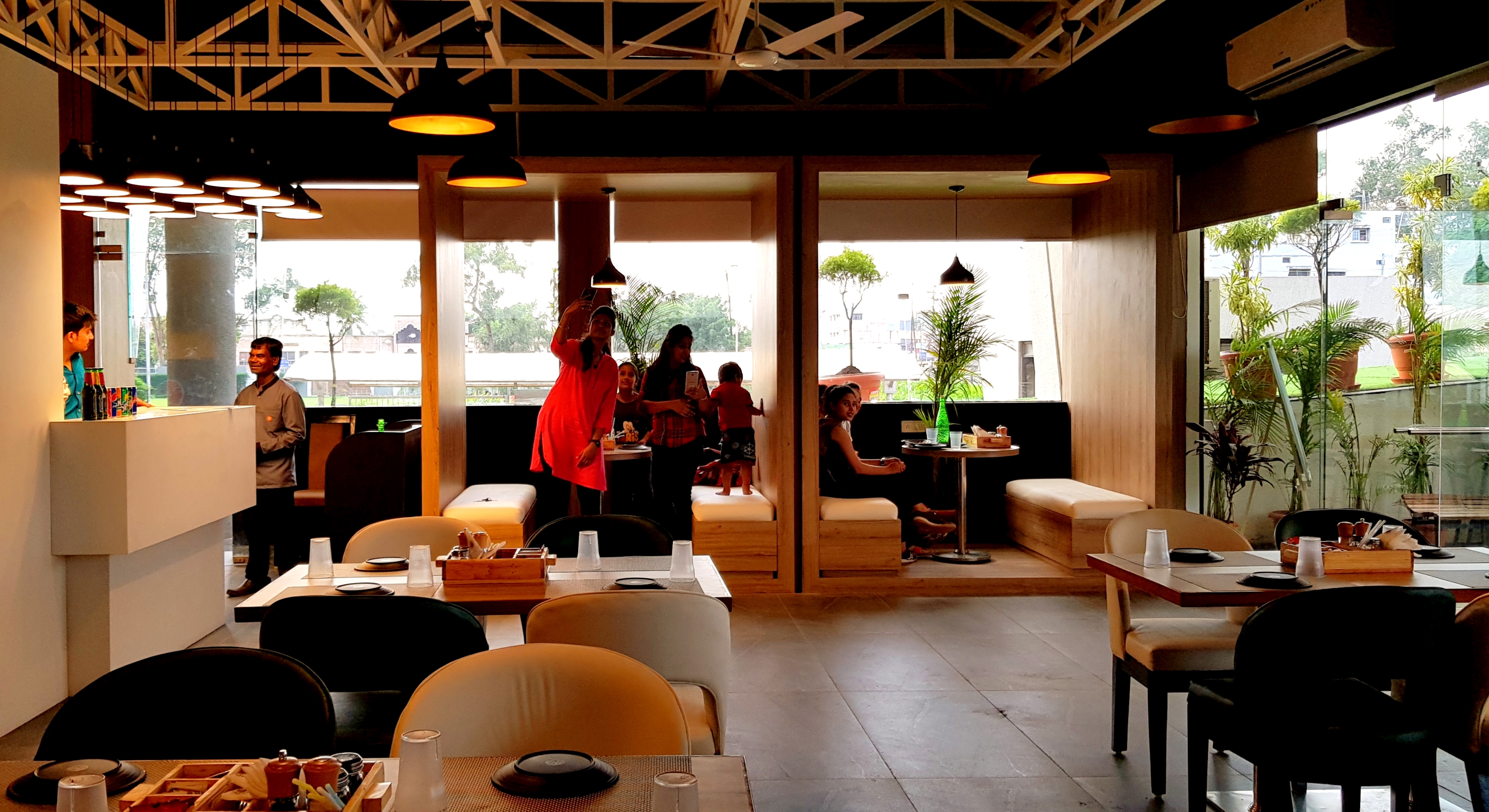 R2 CAFE (HOTEL RAMASHRAY) by RKGA CONSULTANTS PVT LTD - Architizer