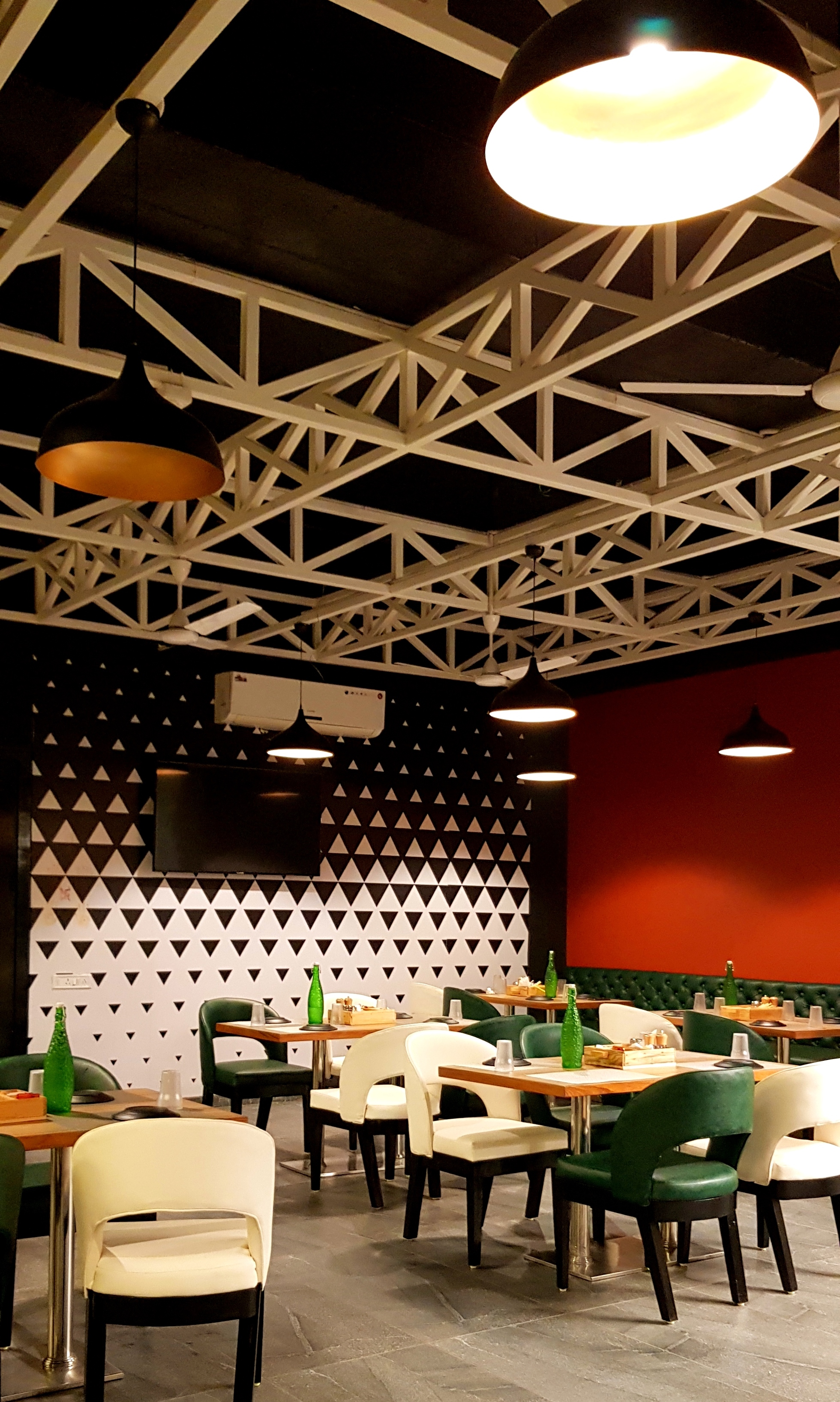 R2 CAFE (HOTEL RAMASHRAY) by RKGA CONSULTANTS PVT LTD - Architizer