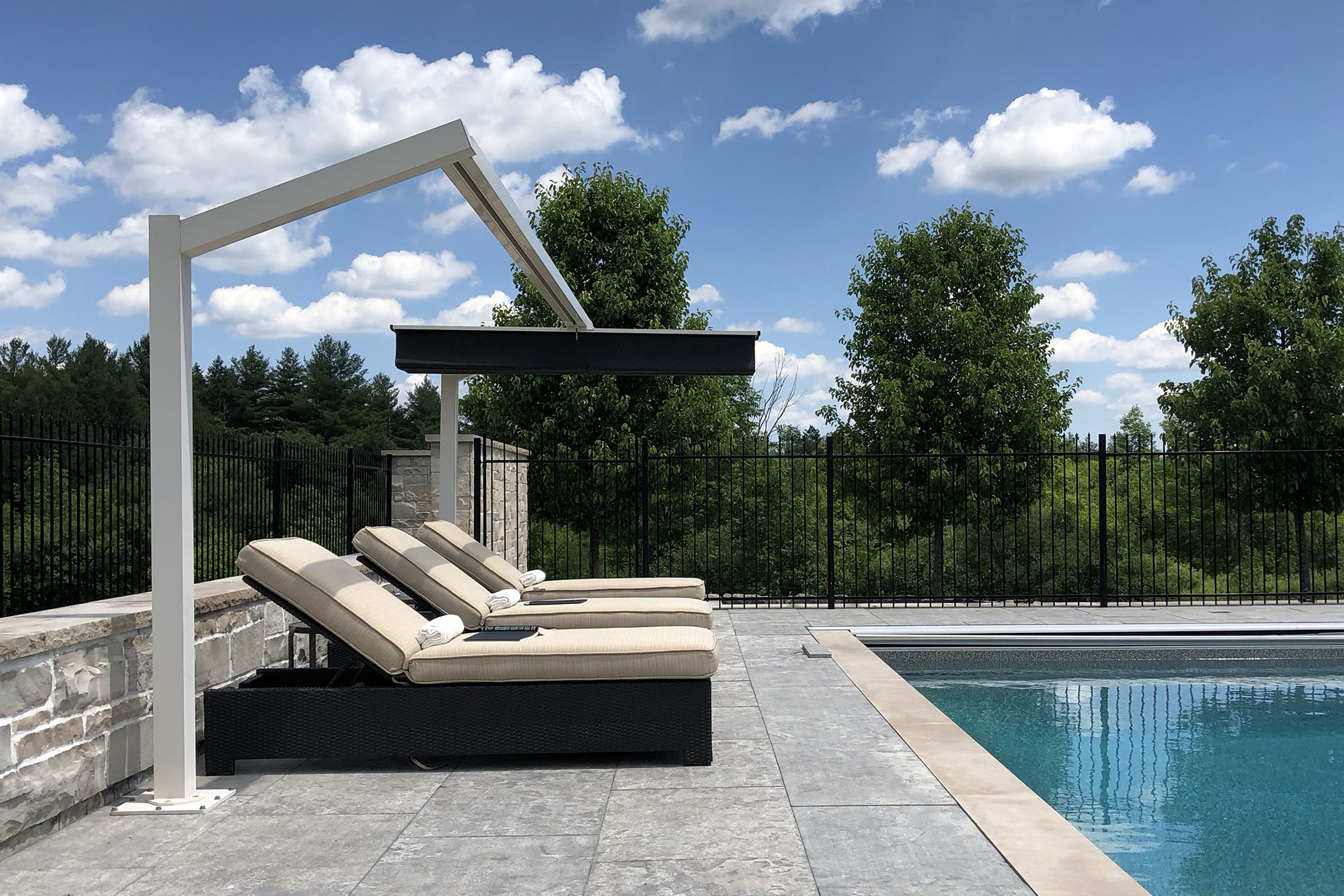 Freestanding Retractable Canopy, Hamilton by ShadeFX - Architizer