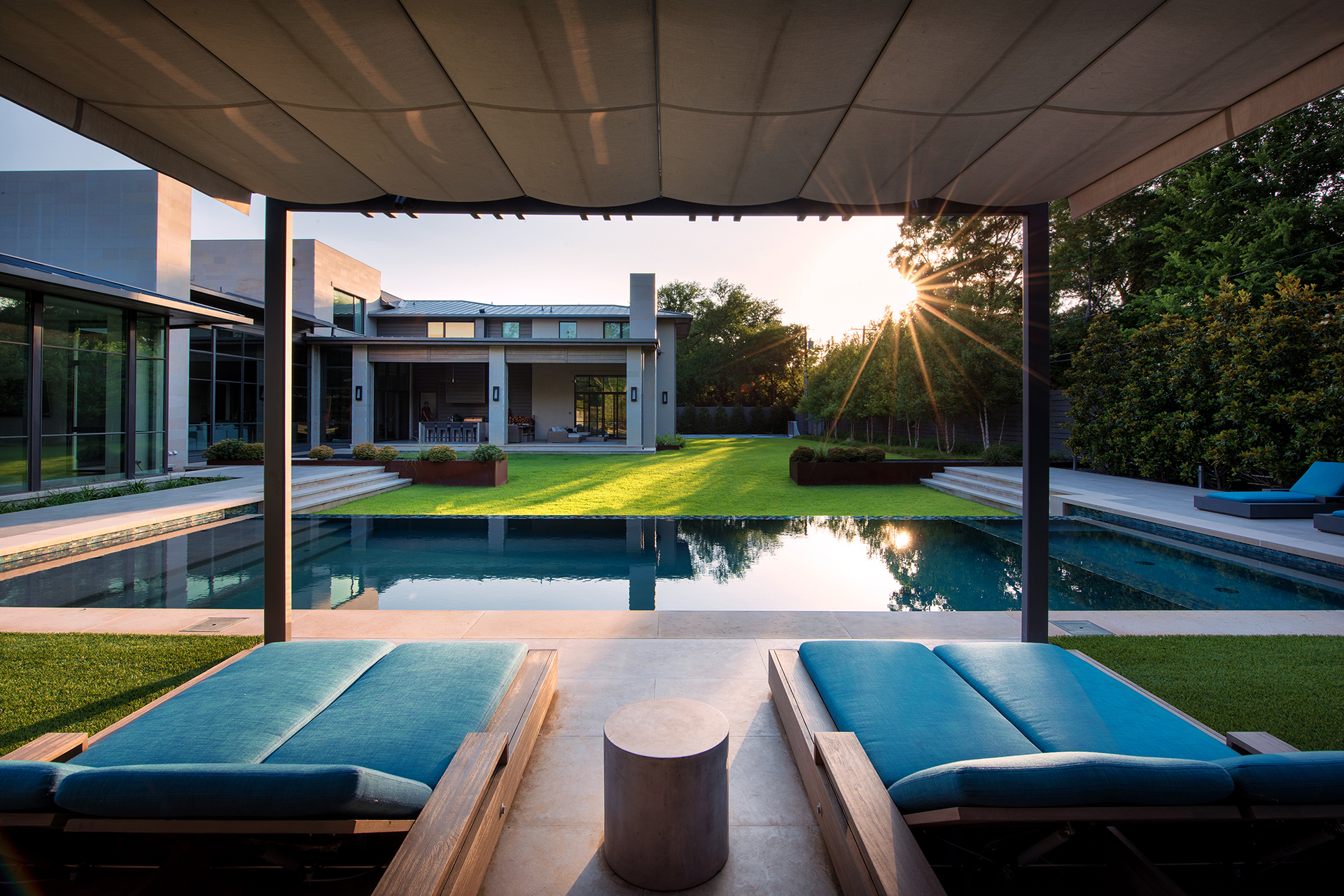 Retractable Shade, Dallas by ShadeFX - Architizer