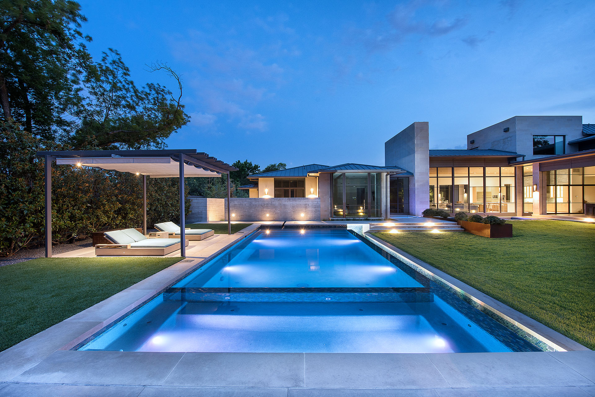 Retractable Shade, Dallas by ShadeFX - Architizer