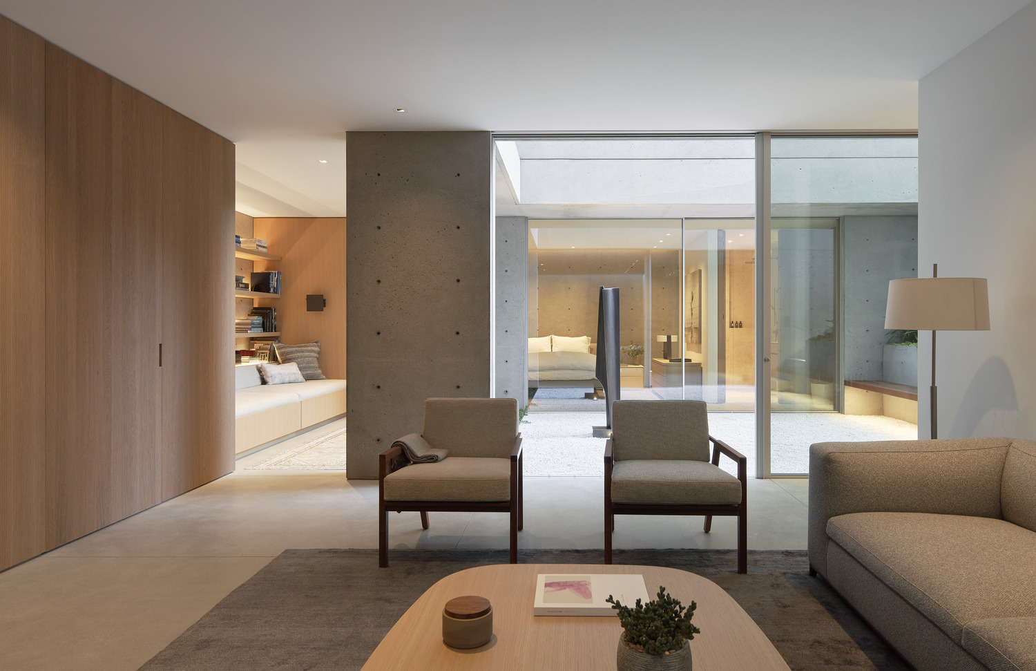 Vertical Courtyard House by Montalba Architects - Architizer