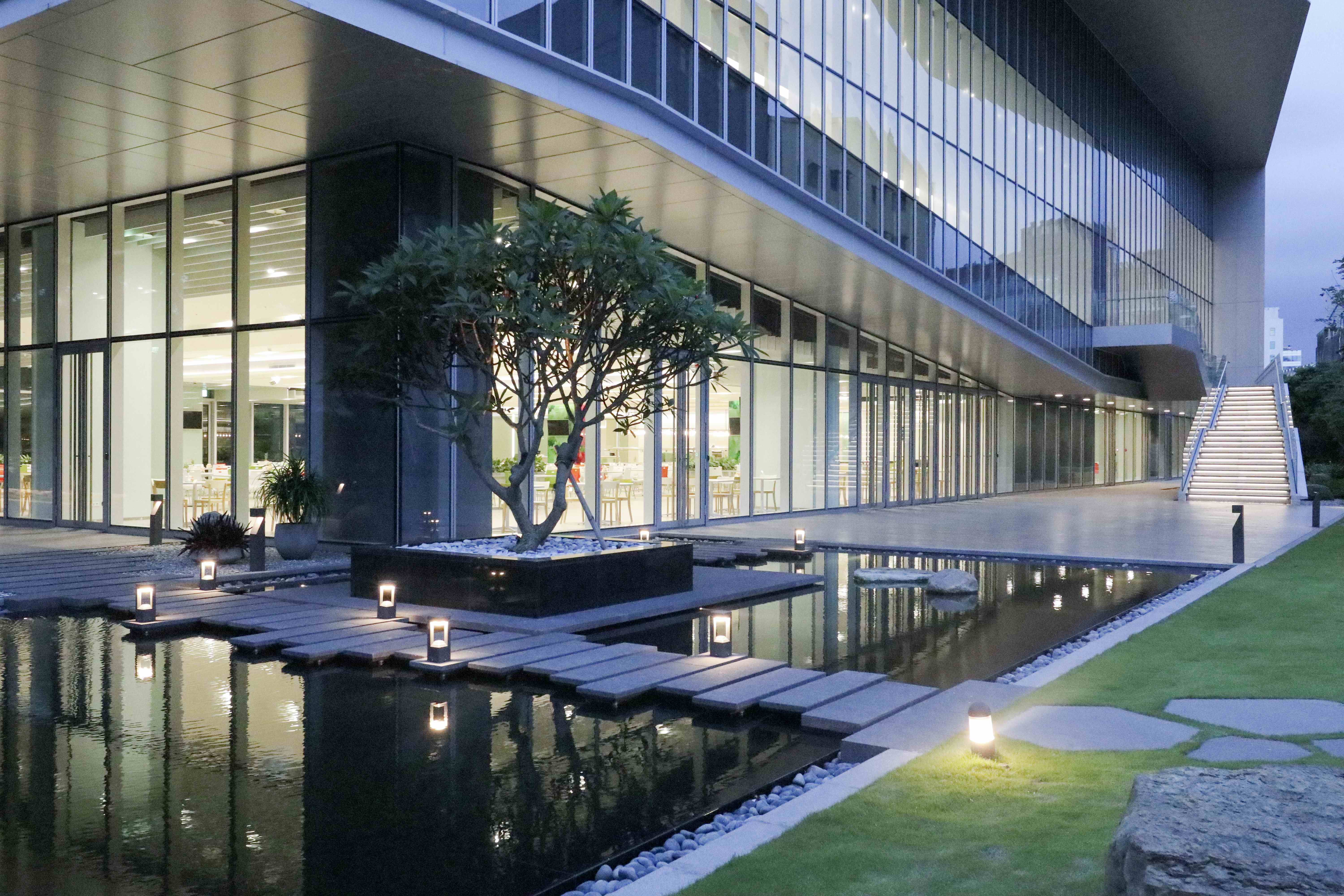 Building Complex, E.SUN Bank by JJP Architects and Planners - Architizer