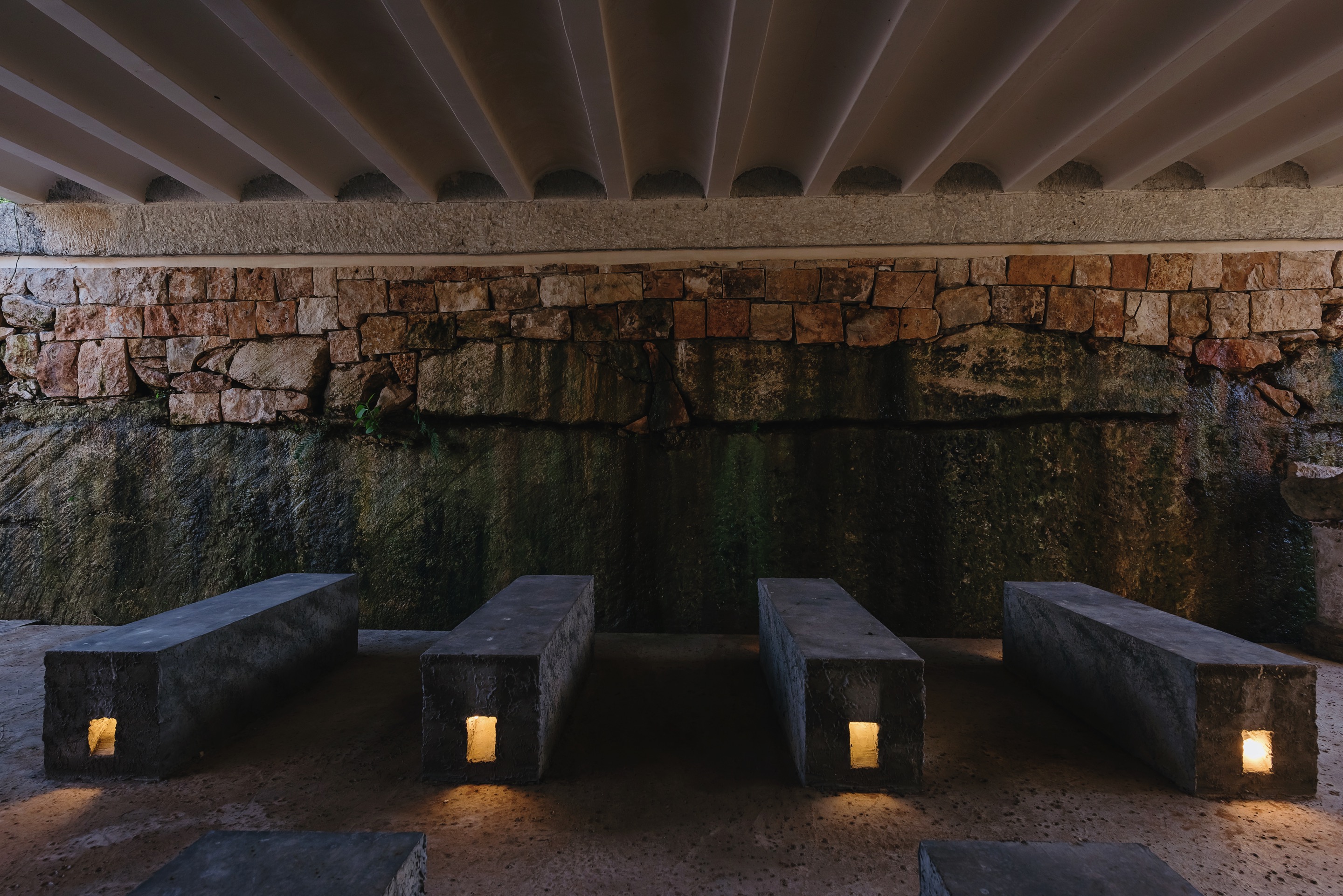 Capilla de la Tierra by Cabrera Arqs / Enrique Cabrera Arquitecto ...