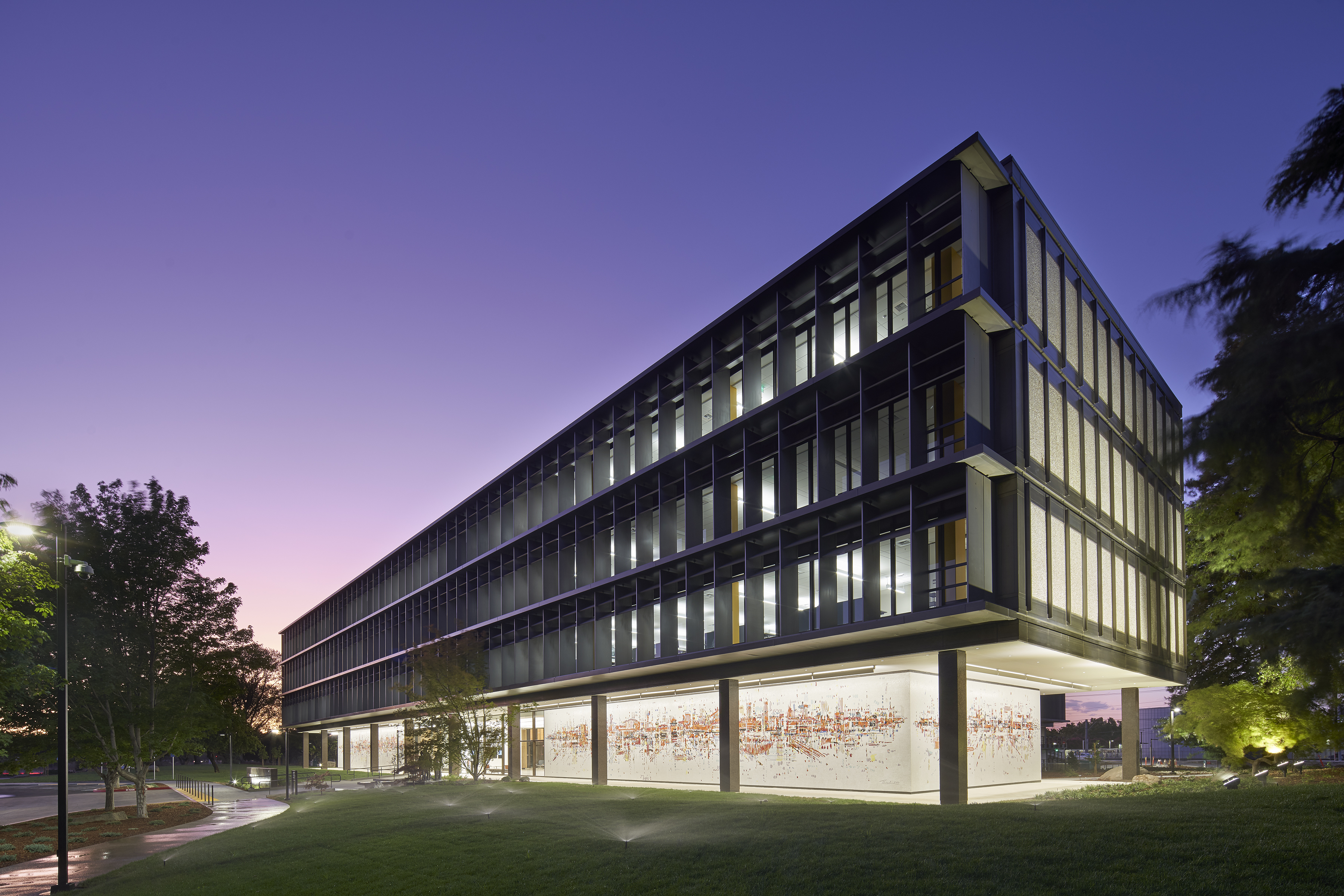 SMUD Headquarters Rehabilitation by Dreyfuss + Blackford Architecture ...