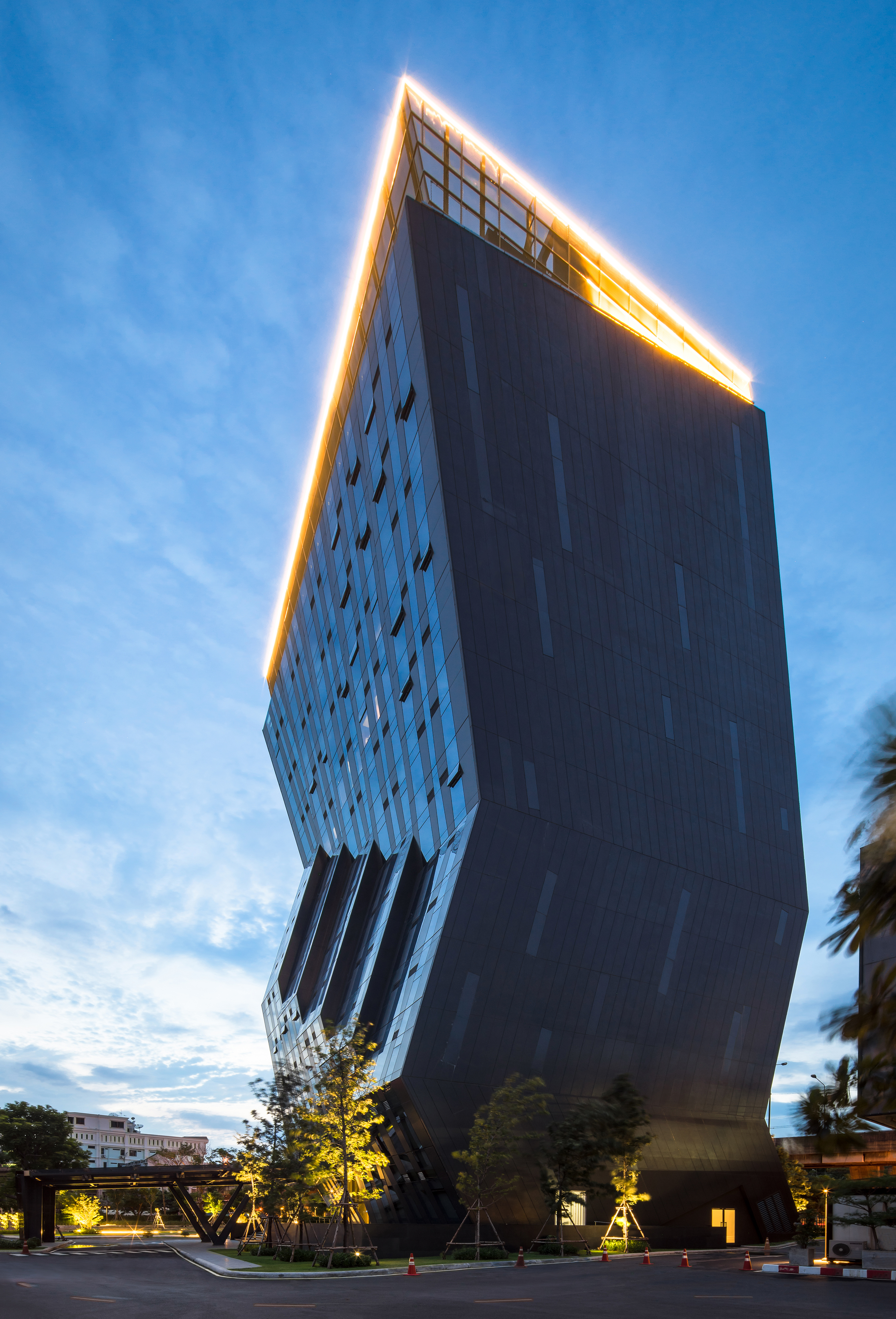 OSOTSPA OFFICE BUILDING by Plan Architect - Architizer