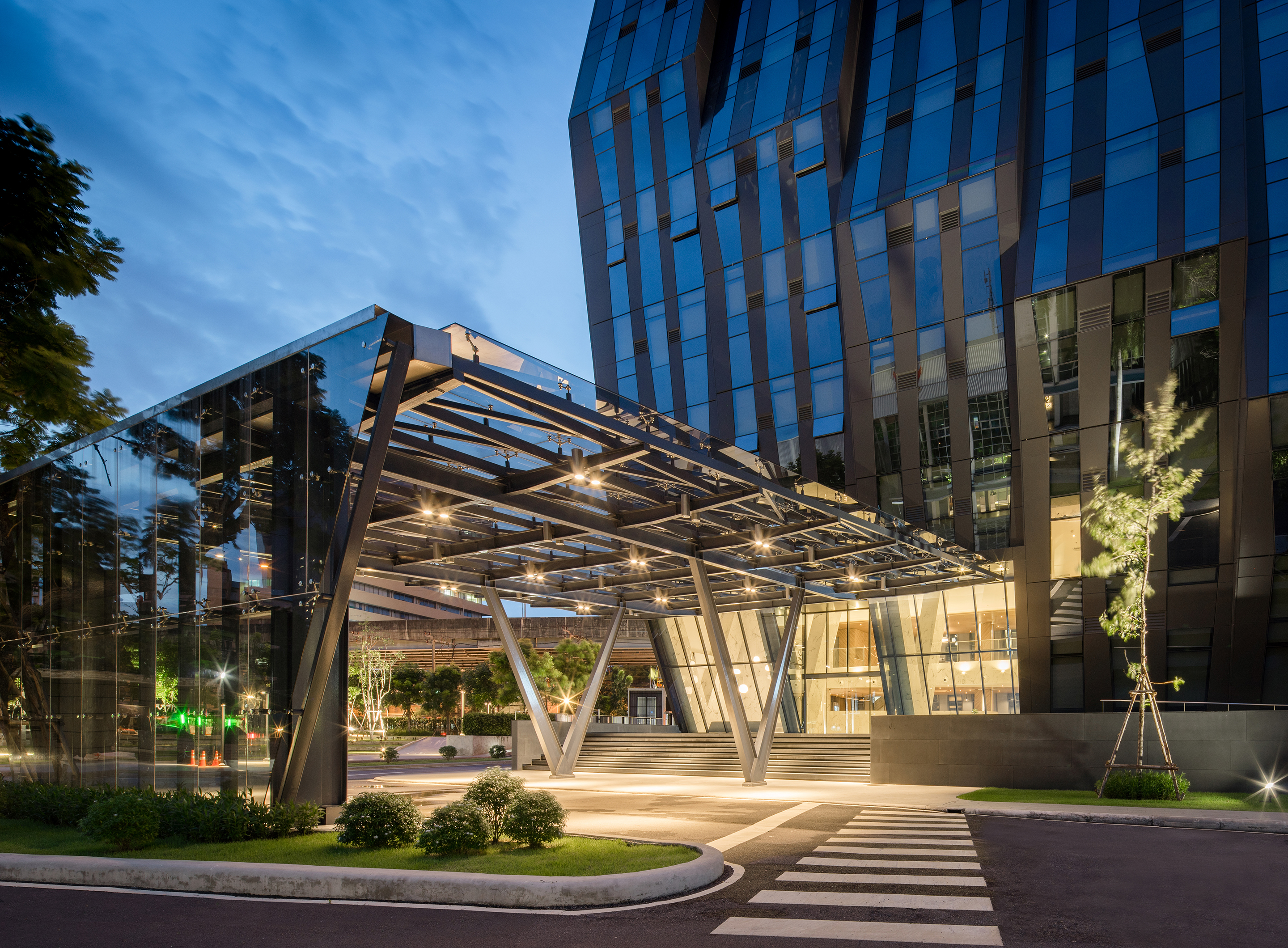 OSOTSPA OFFICE BUILDING by Plan Architect - Architizer