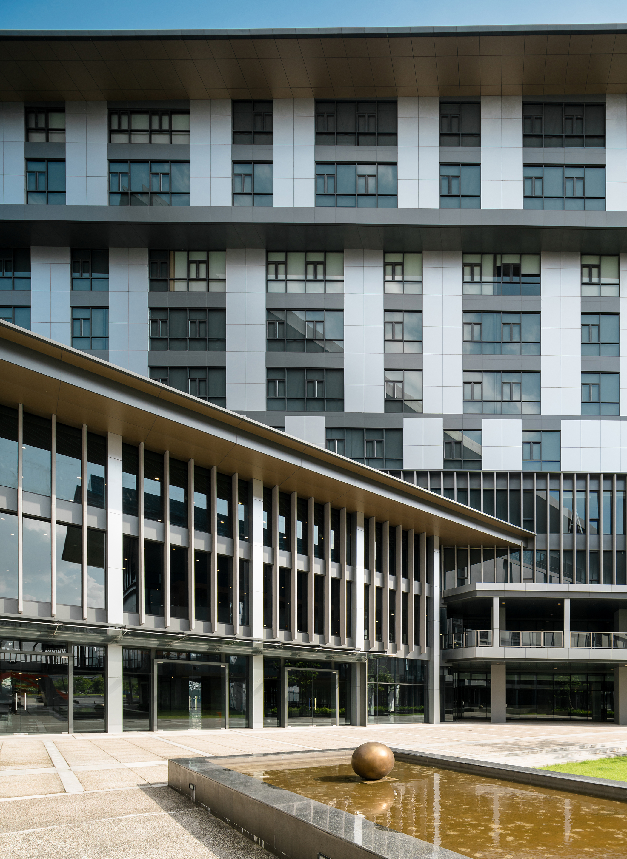 CAT NEW HEADQUARTER OFFICE BUILDING by Plan Architect - Architizer