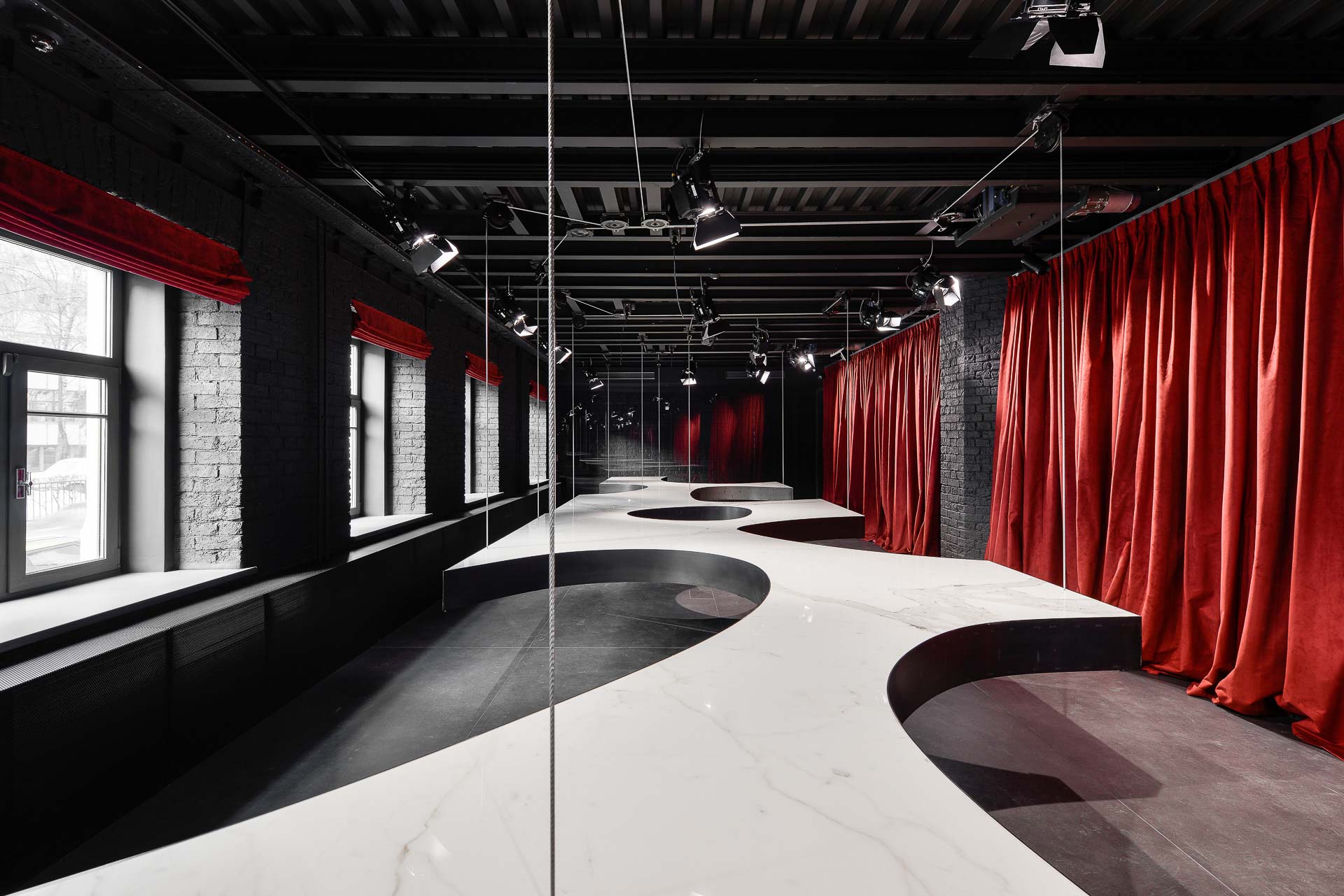 Super Surface Space by Ricardo Oliveira Alves Photography - Architizer