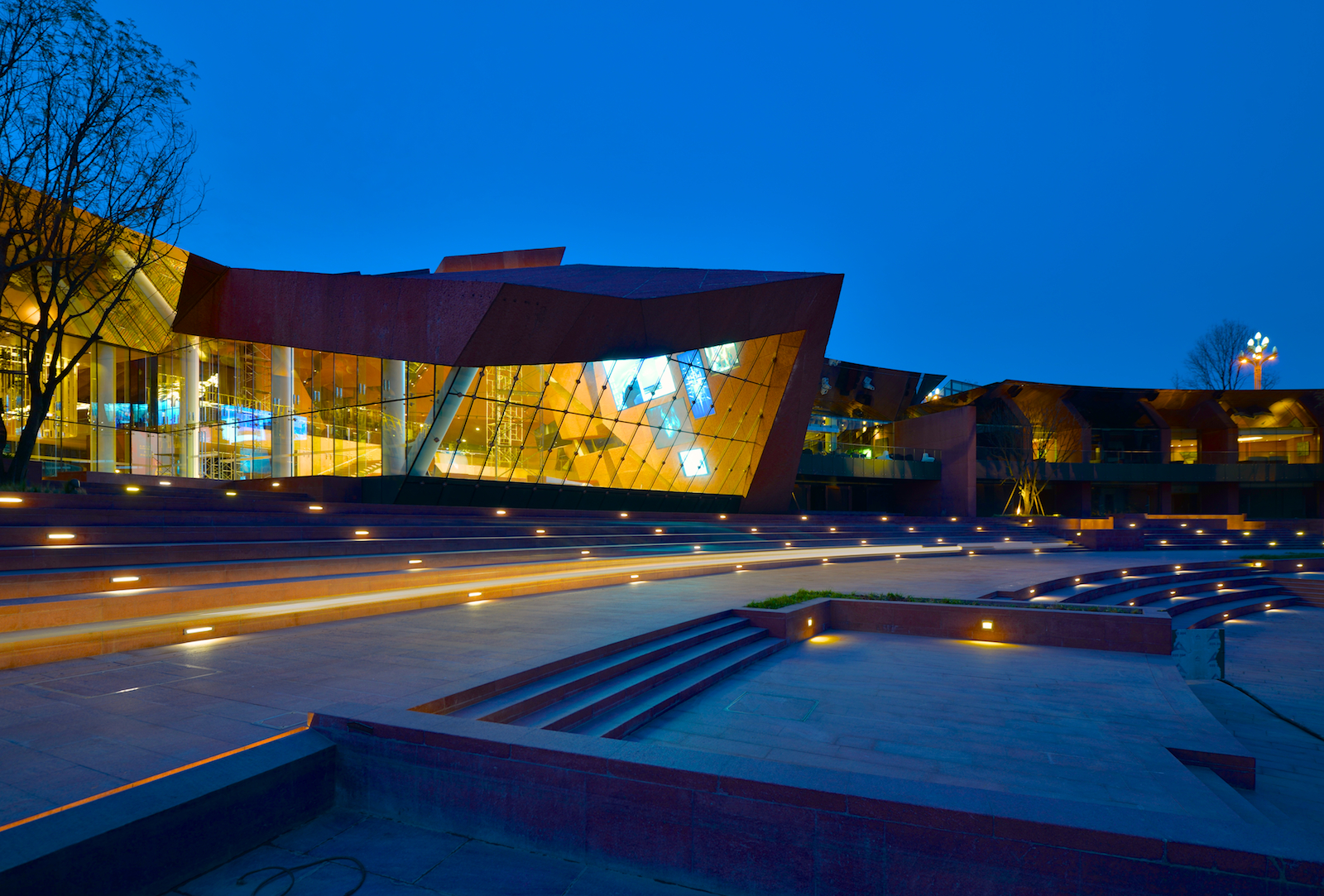 LUXELAKES The Water Theatre by Chengdu Wide Horizon Investment Group ...