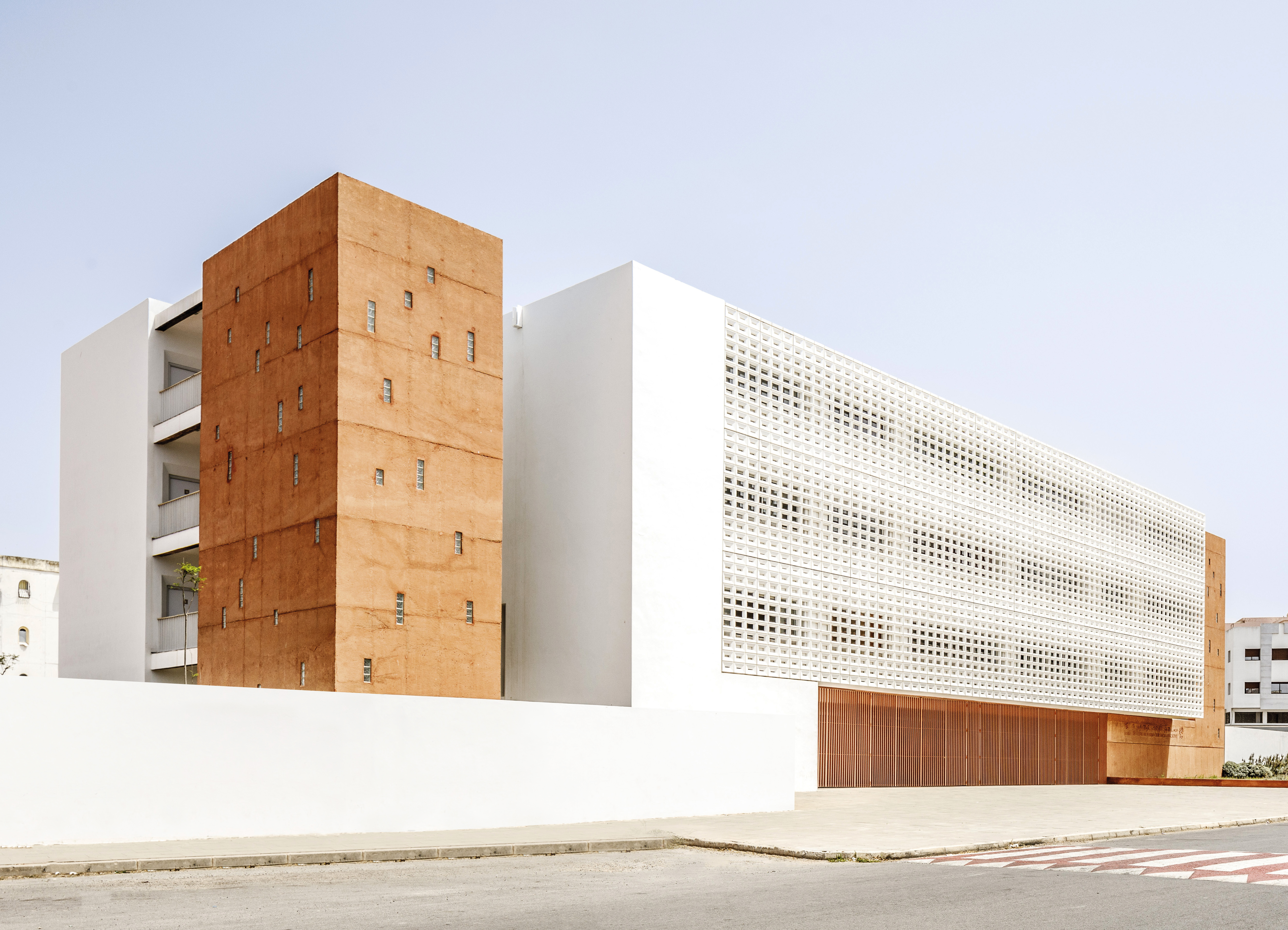 Concrete phrontistery by TARIK ZOUBDI ARCHITECTE - Architizer