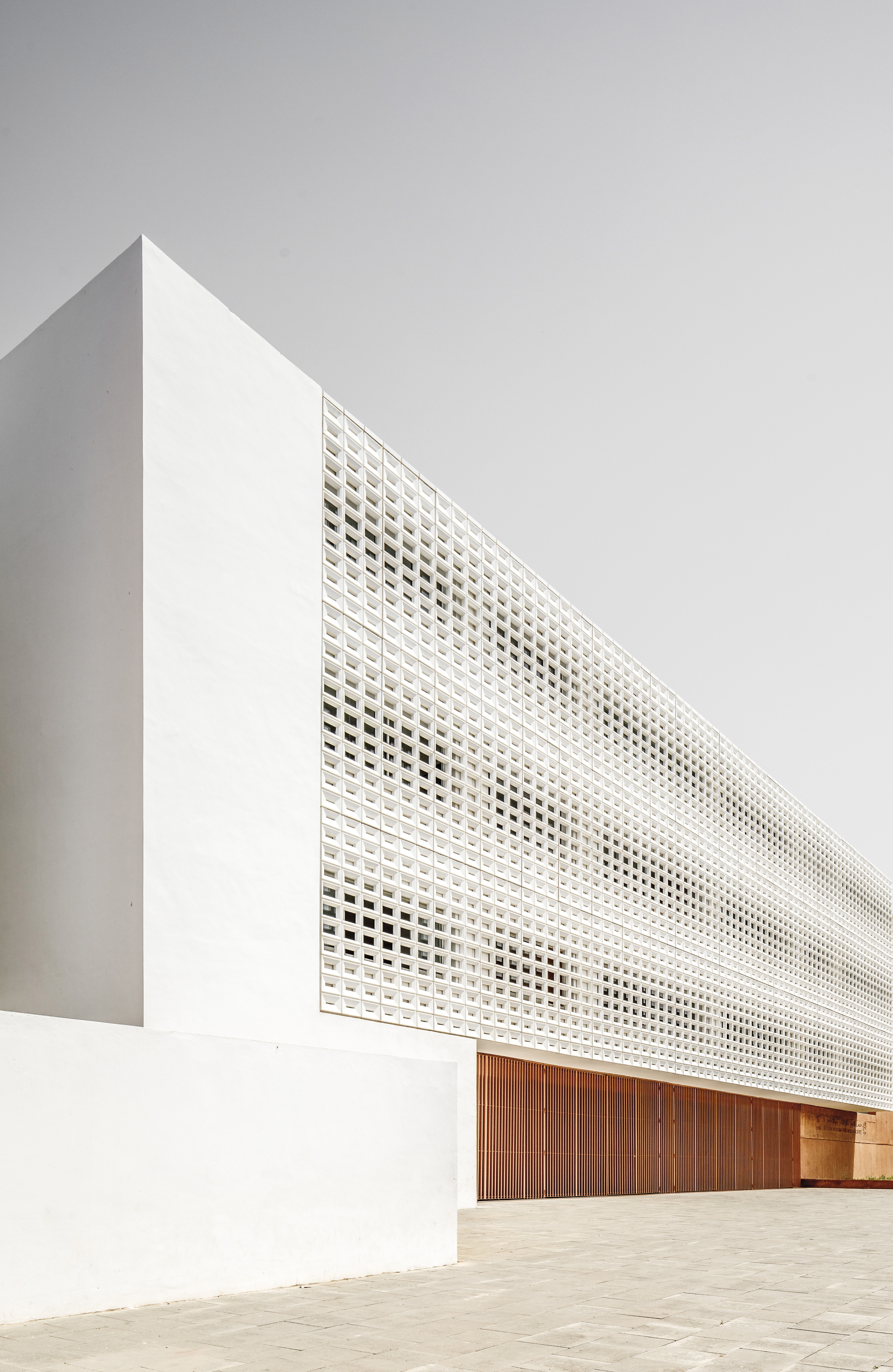 Concrete phrontistery by TARIK ZOUBDI ARCHITECTE - Architizer