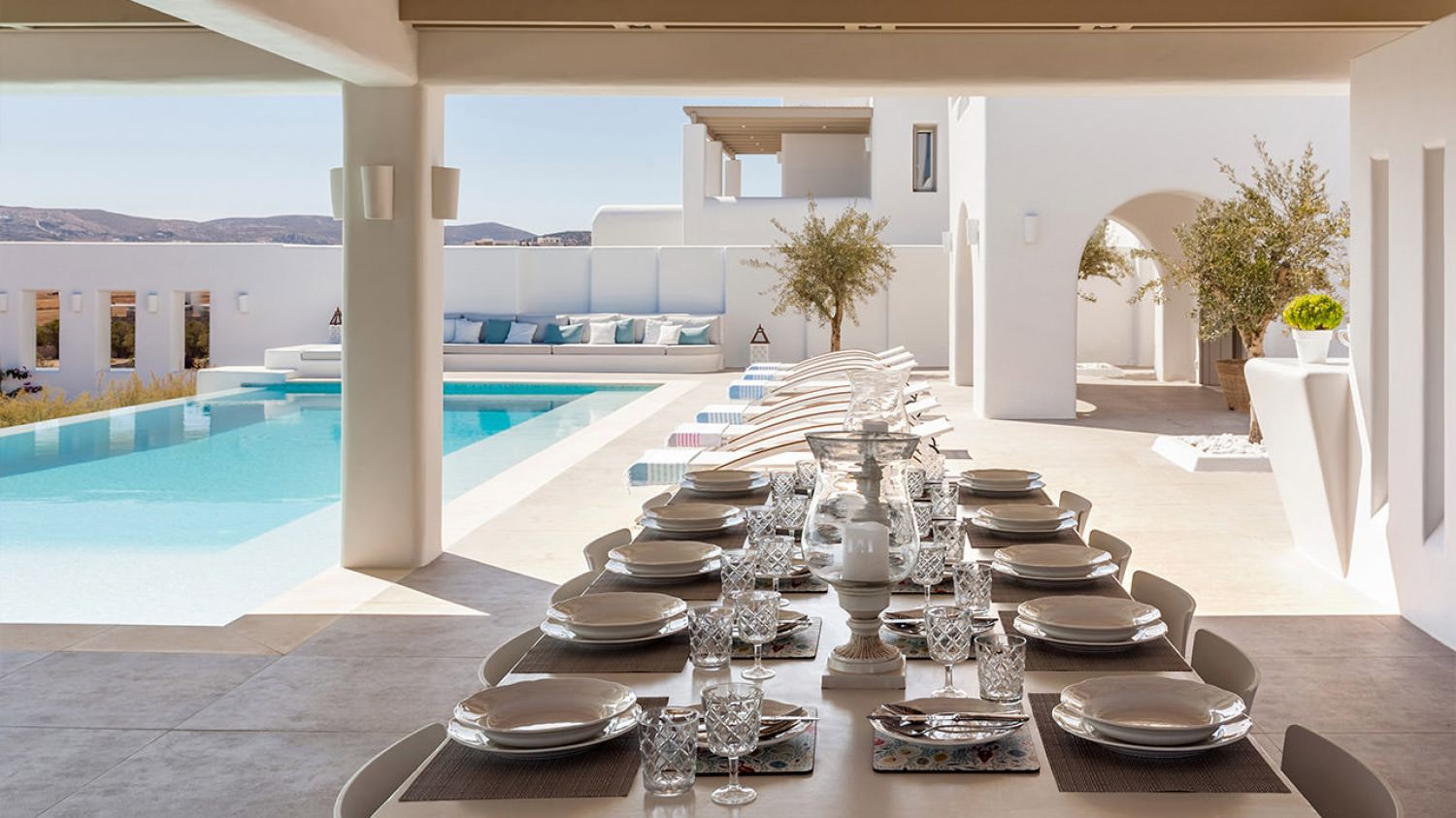 MIA I - Two storey residence in Paros by Stefanos Vasdekis & Architects ...